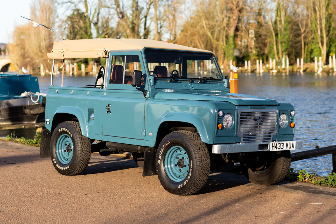 1991 LAND ROVER DEFENDER 90 200 TDI CONVERTIBLE for sale in Henley ...