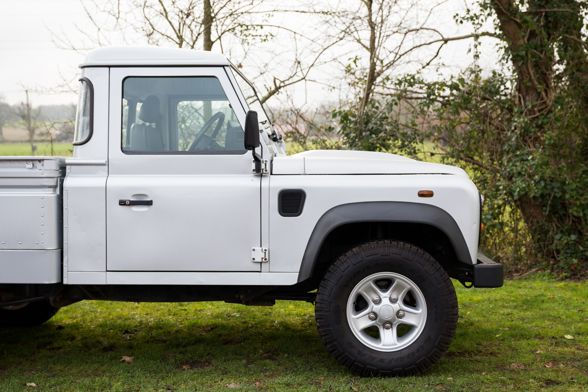 2014 LAND ROVER DEFENDER 110 SINGLE CAB PICK UP for sale by auction in ...