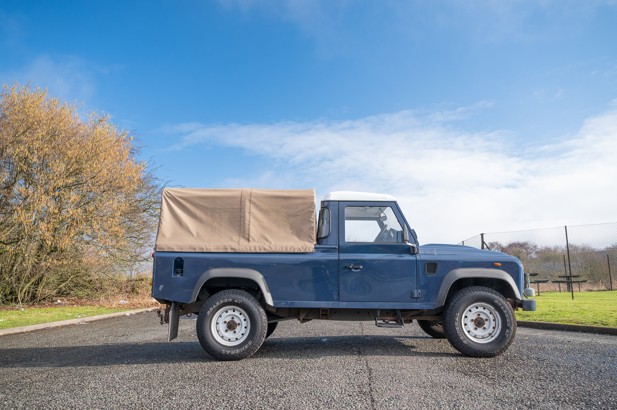 2011 LAND ROVER DEFENDER 110 SINGLE CAB PICKUP for sale by auction in ...