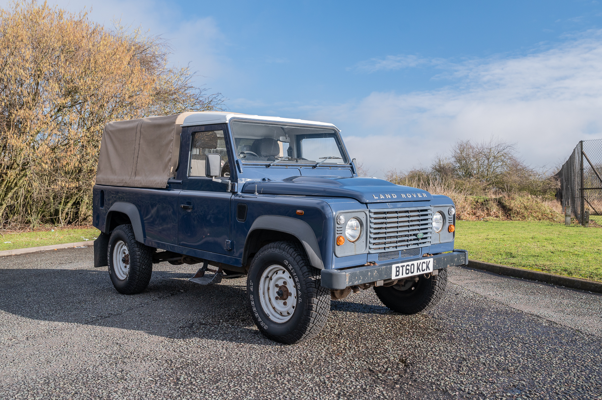 2011 LAND ROVER DEFENDER 110 SINGLE CAB PICKUP for sale by auction in ...