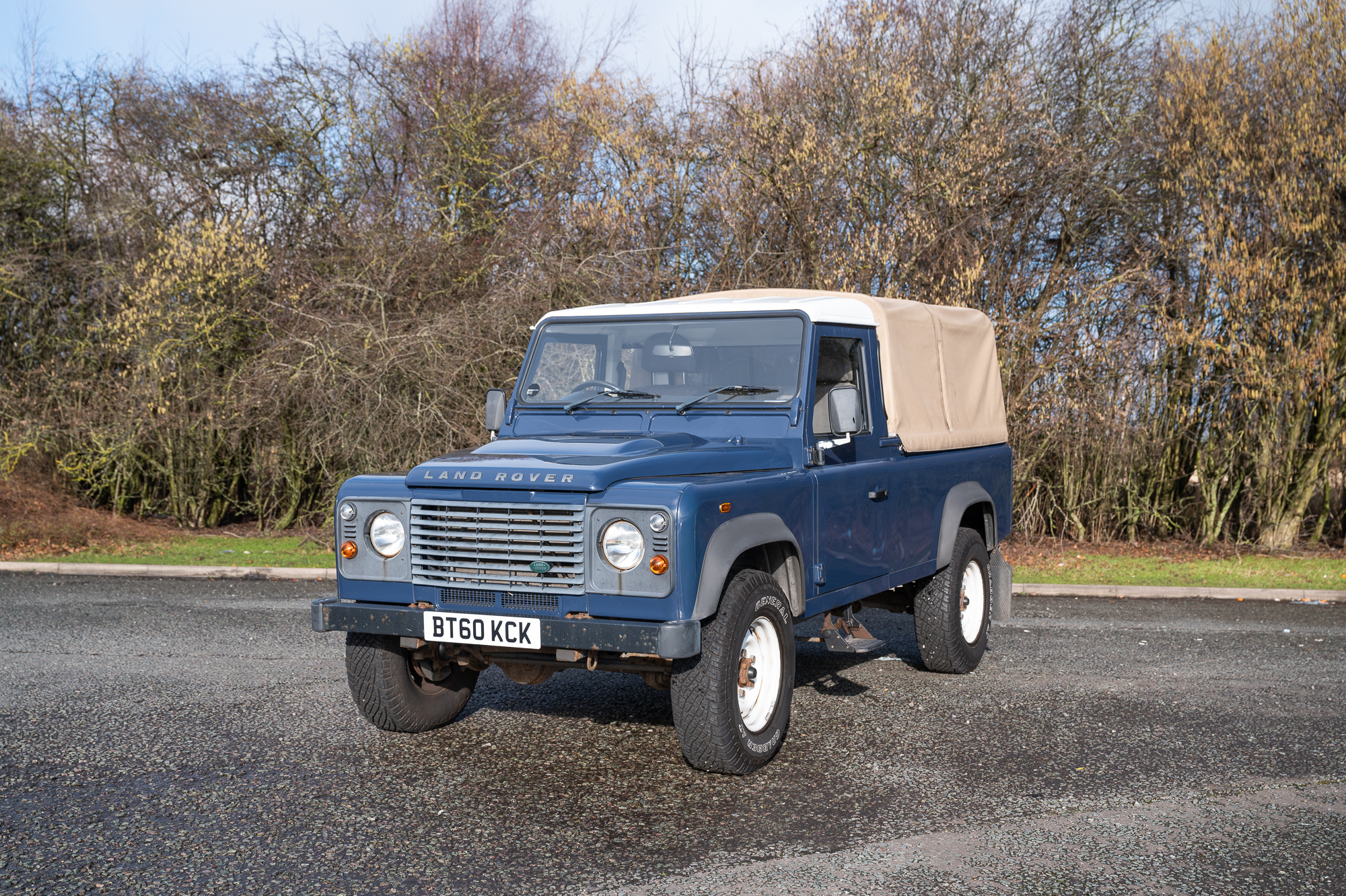 2011 LAND ROVER DEFENDER 110 SINGLE CAB PICKUP for sale by auction in ...
