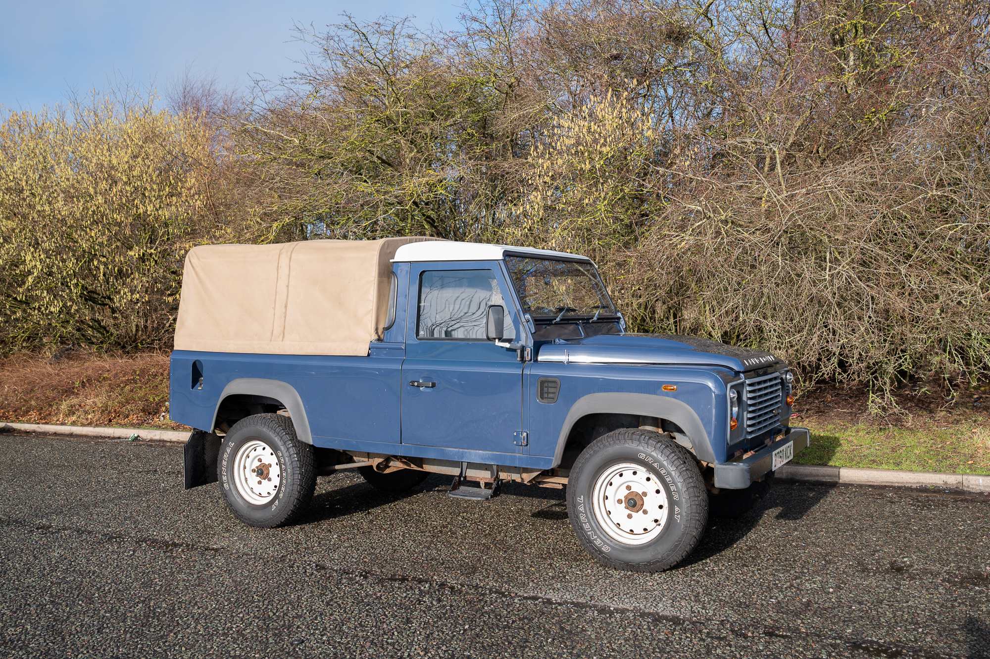 2011 LAND ROVER DEFENDER 110 SINGLE CAB PICKUP for sale by auction in ...