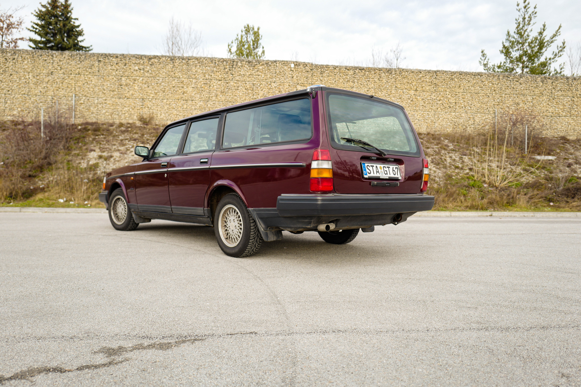 1995 VOLVO 245 for sale by auction in Munich, Germany