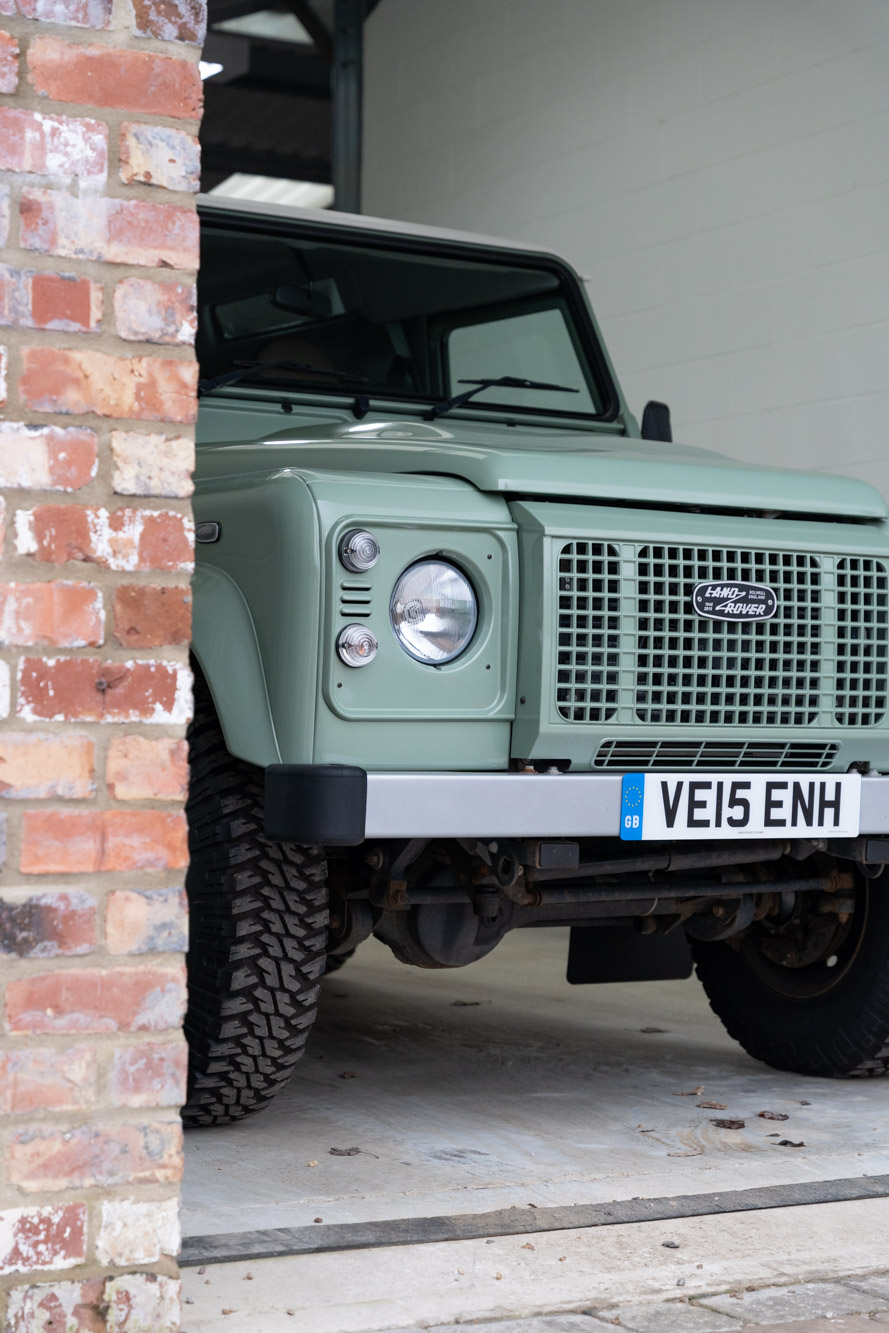 2015 LAND ROVER DEFENDER 90 HERITAGE - JLR PRESS CAR for sale by ...