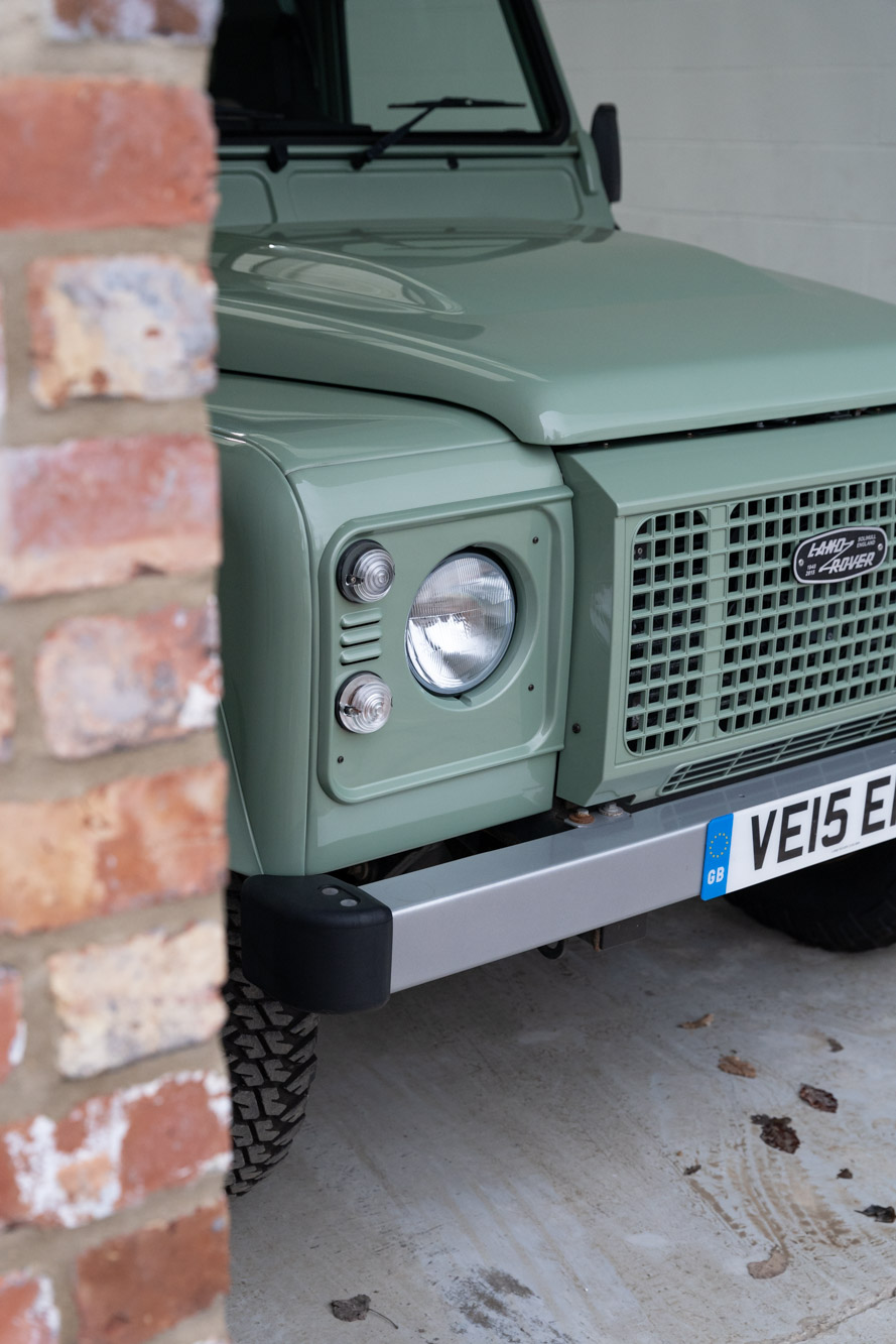 2015 LAND ROVER DEFENDER 90 HERITAGE - JLR PRESS CAR for sale by ...