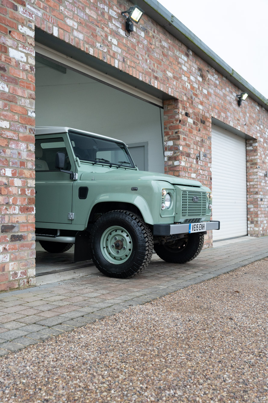 2015 LAND ROVER DEFENDER 90 HERITAGE - JLR PRESS CAR for sale by ...