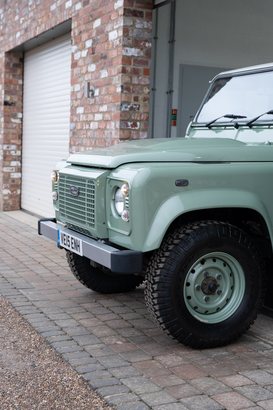 2015 LAND ROVER DEFENDER 90 HERITAGE - JLR PRESS CAR for sale by ...