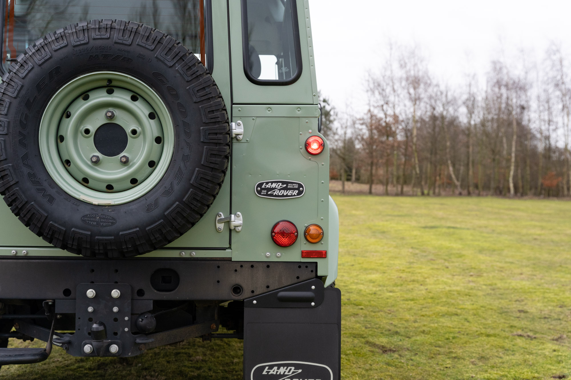 2015 LAND ROVER DEFENDER 90 HERITAGE - JLR PRESS CAR for sale by ...