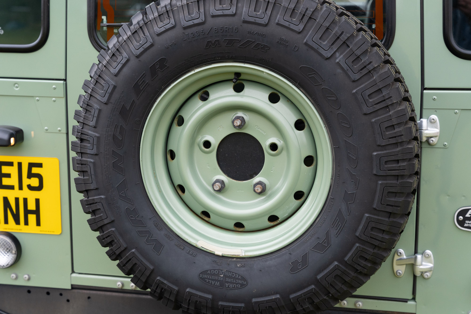 2015 LAND ROVER DEFENDER 90 HERITAGE - JLR PRESS CAR for sale by ...