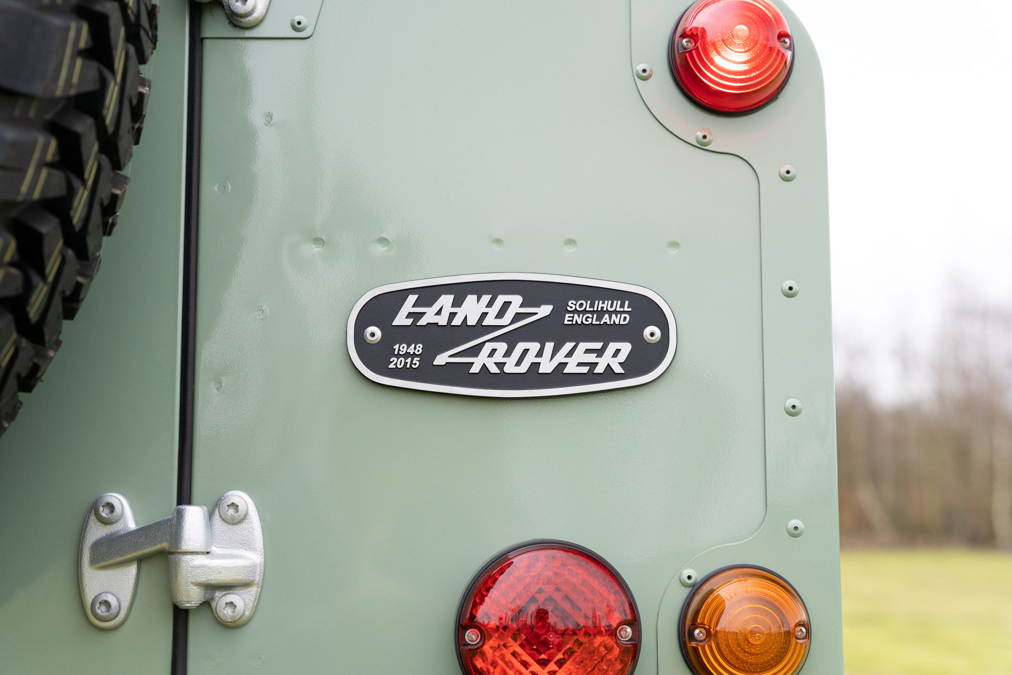 2015 LAND ROVER DEFENDER 90 HERITAGE - JLR PRESS CAR for sale by ...