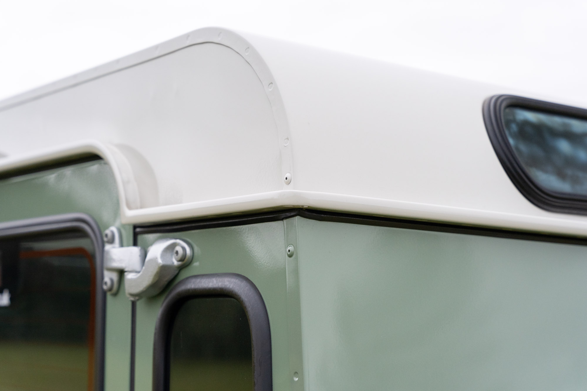 2015 LAND ROVER DEFENDER 90 HERITAGE - JLR PRESS CAR for sale by ...