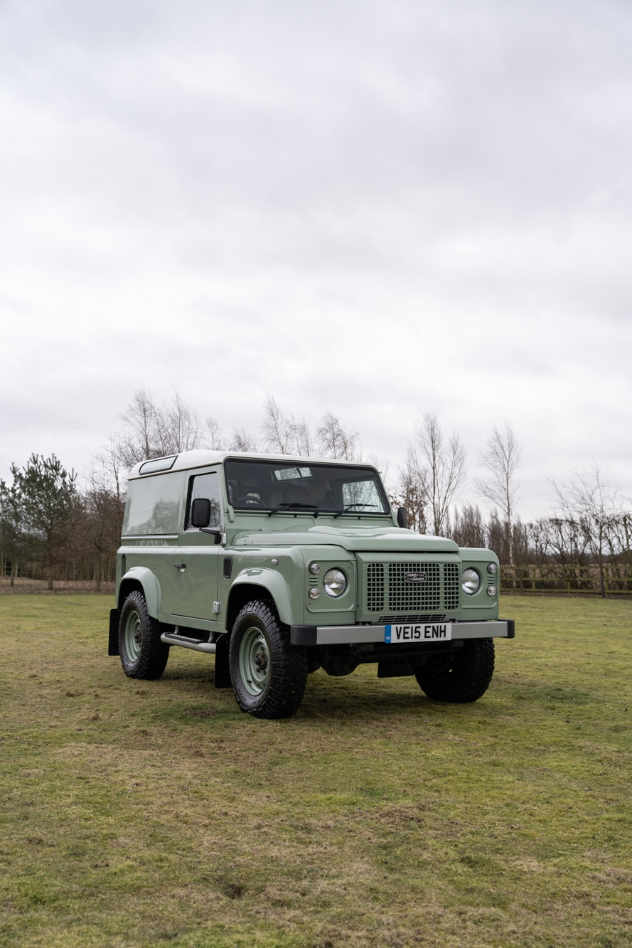 2015 LAND ROVER DEFENDER 90 HERITAGE - JLR PRESS CAR for sale by ...