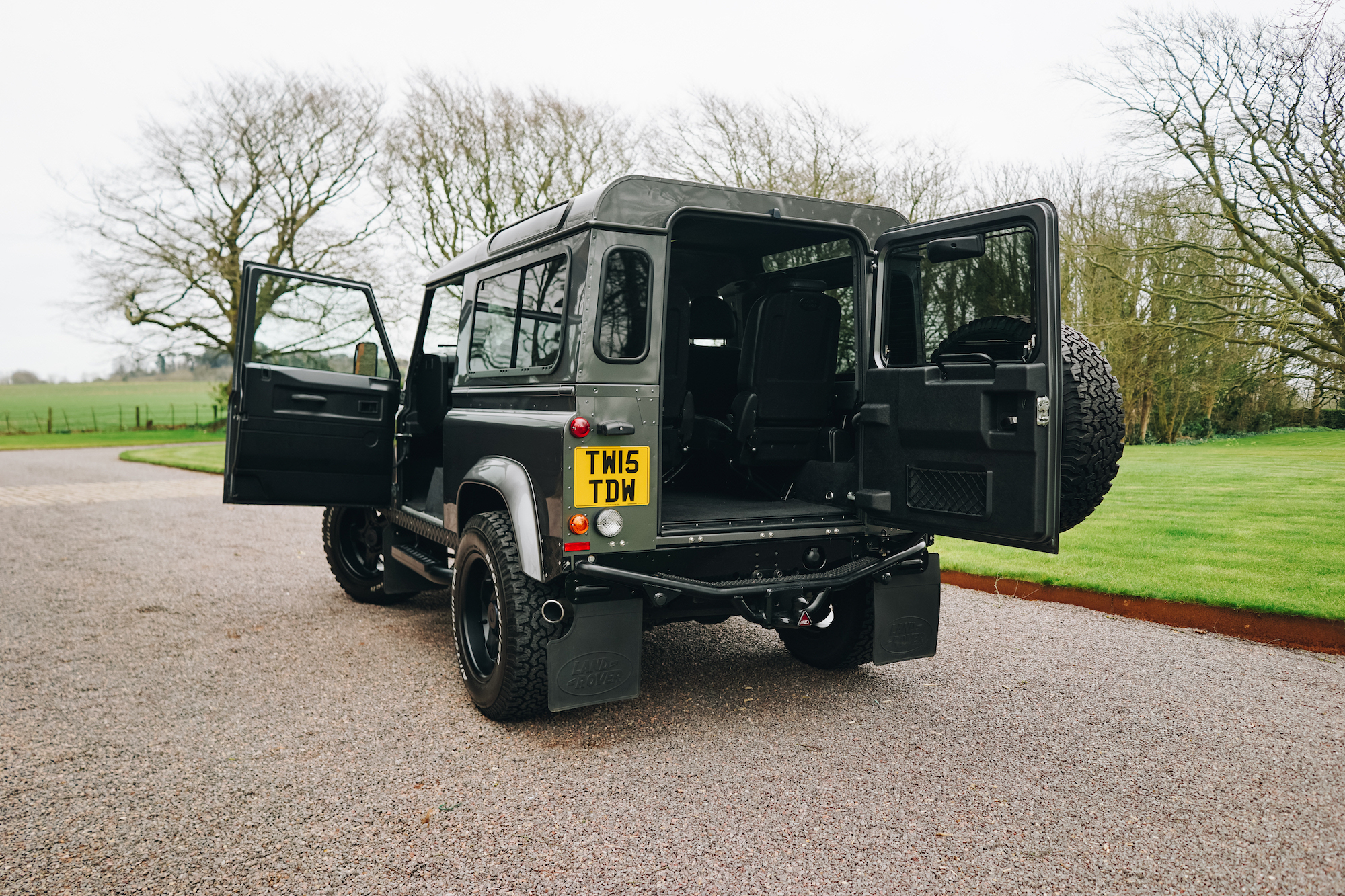 2015 LAND ROVER DEFENDER 90 'TWISTED' for sale by auction in Cardiff ...