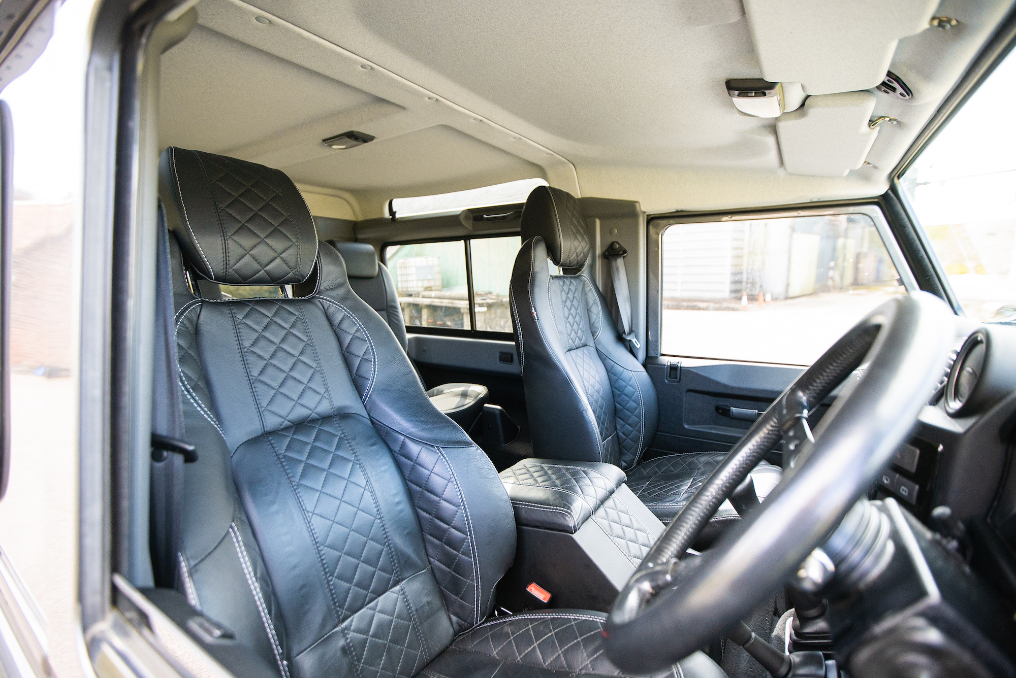 2013 LAND ROVER DEFENDER 90 XS for sale by auction in Harpenden ...