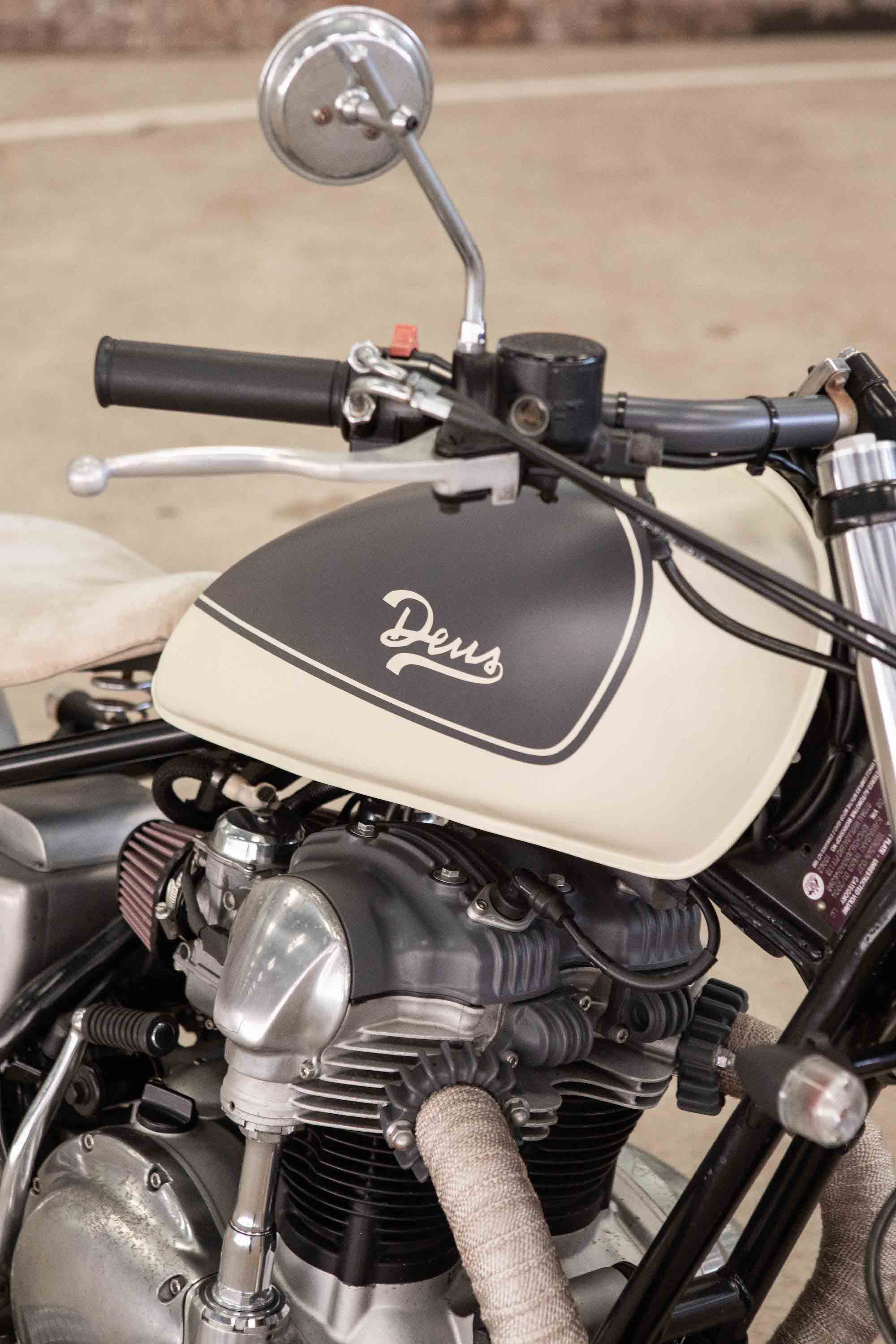 2004 KAWASAKI W650 DEUS CUSTOM BOBBER for sale by auction in Camperdown ...