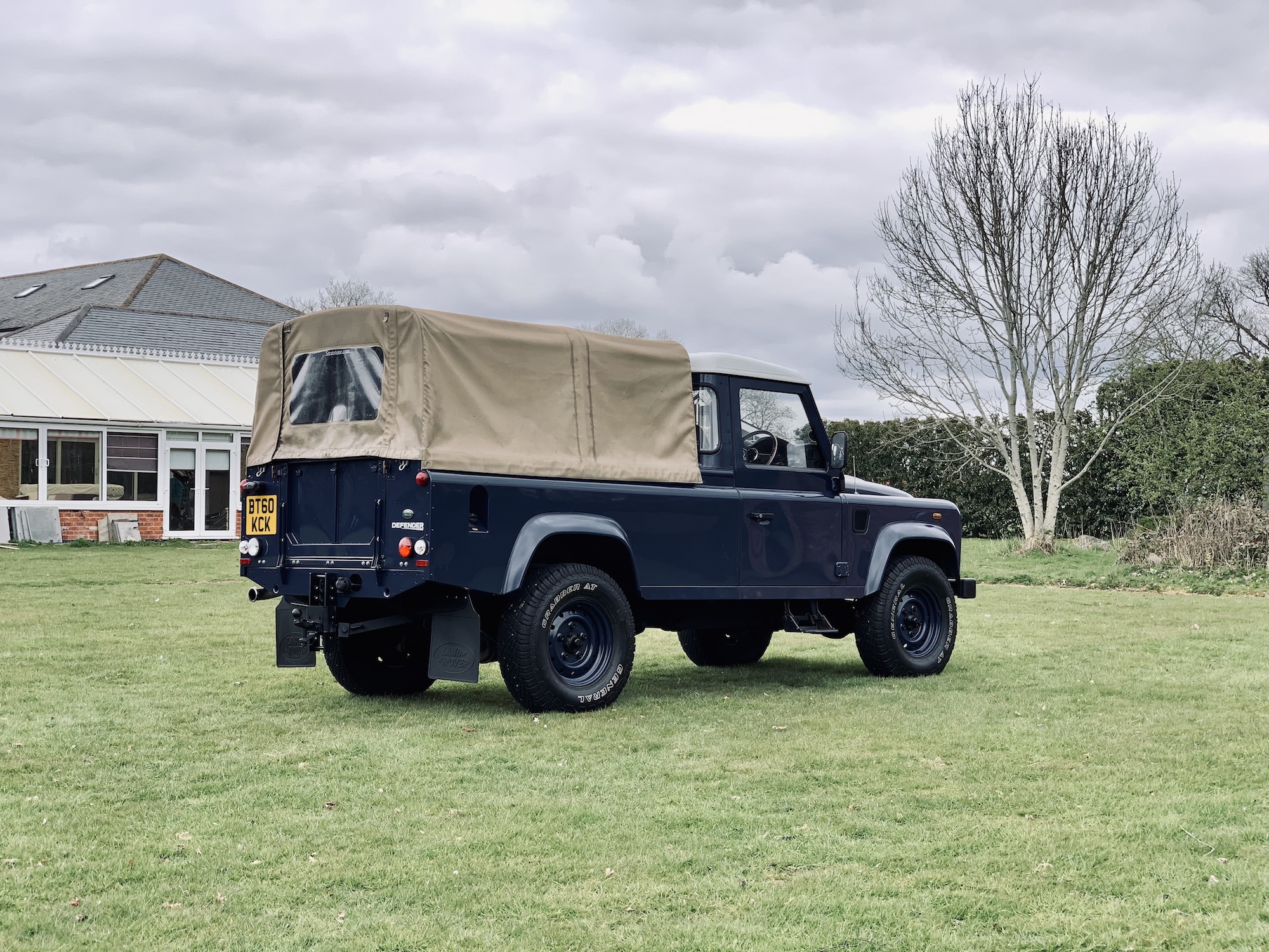 2011 LAND ROVER DEFENDER 110 SINGLE CAB PICKUP for sale by auction in ...