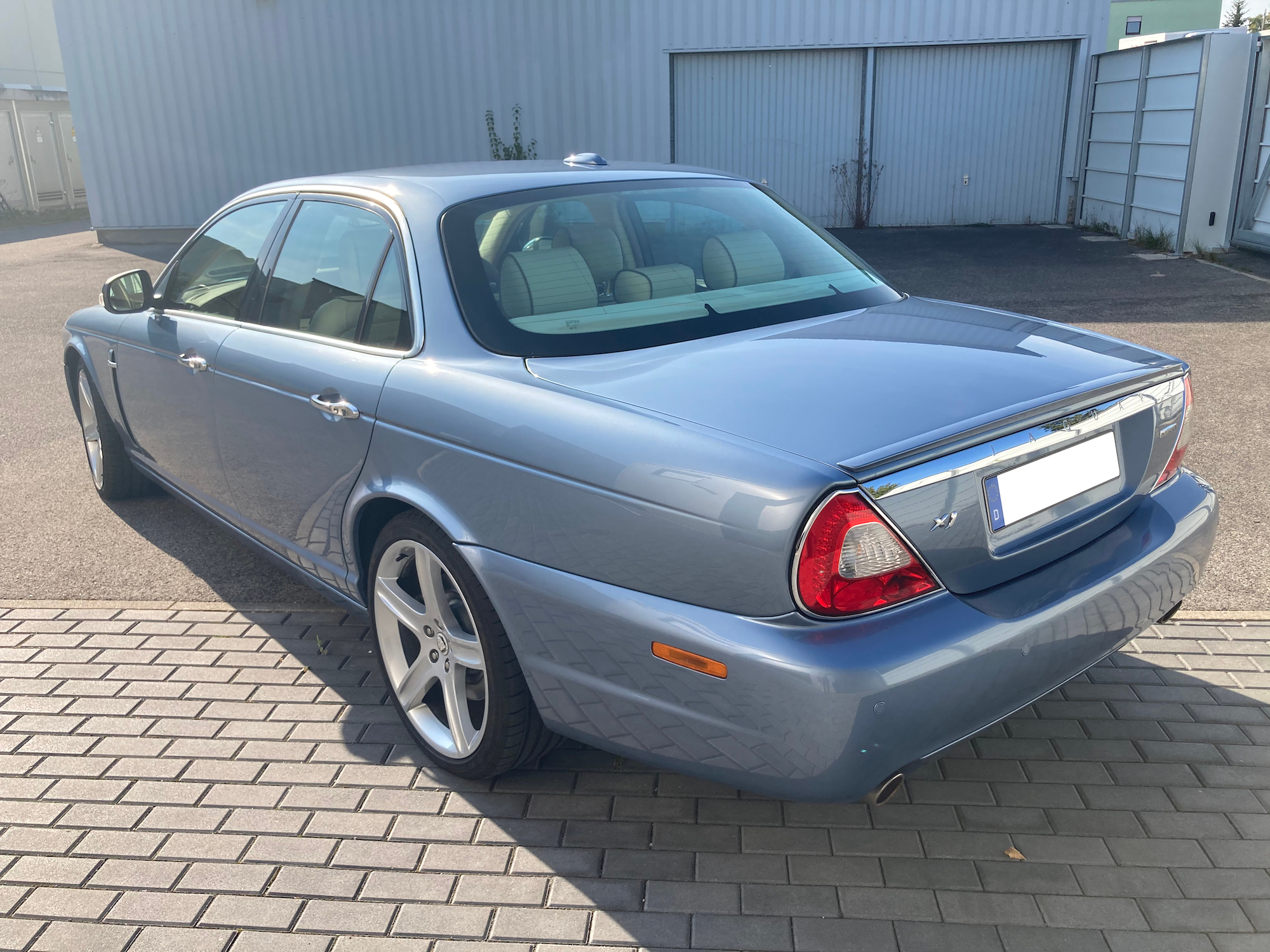 2009 JAGUAR XJ SOVEREIGN for sale by auction in Bamberg, Germany