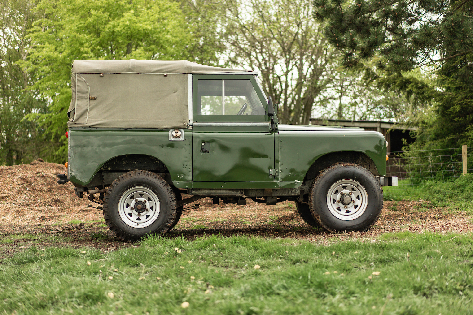 1983 LAND ROVER SERIES III 88" for sale by auction in Hereford, United ...