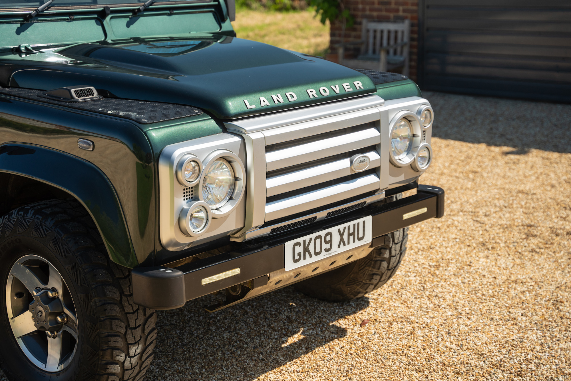 2009 LAND ROVER DEFENDER 90 PICK UP for sale by auction in Lewes, West ...