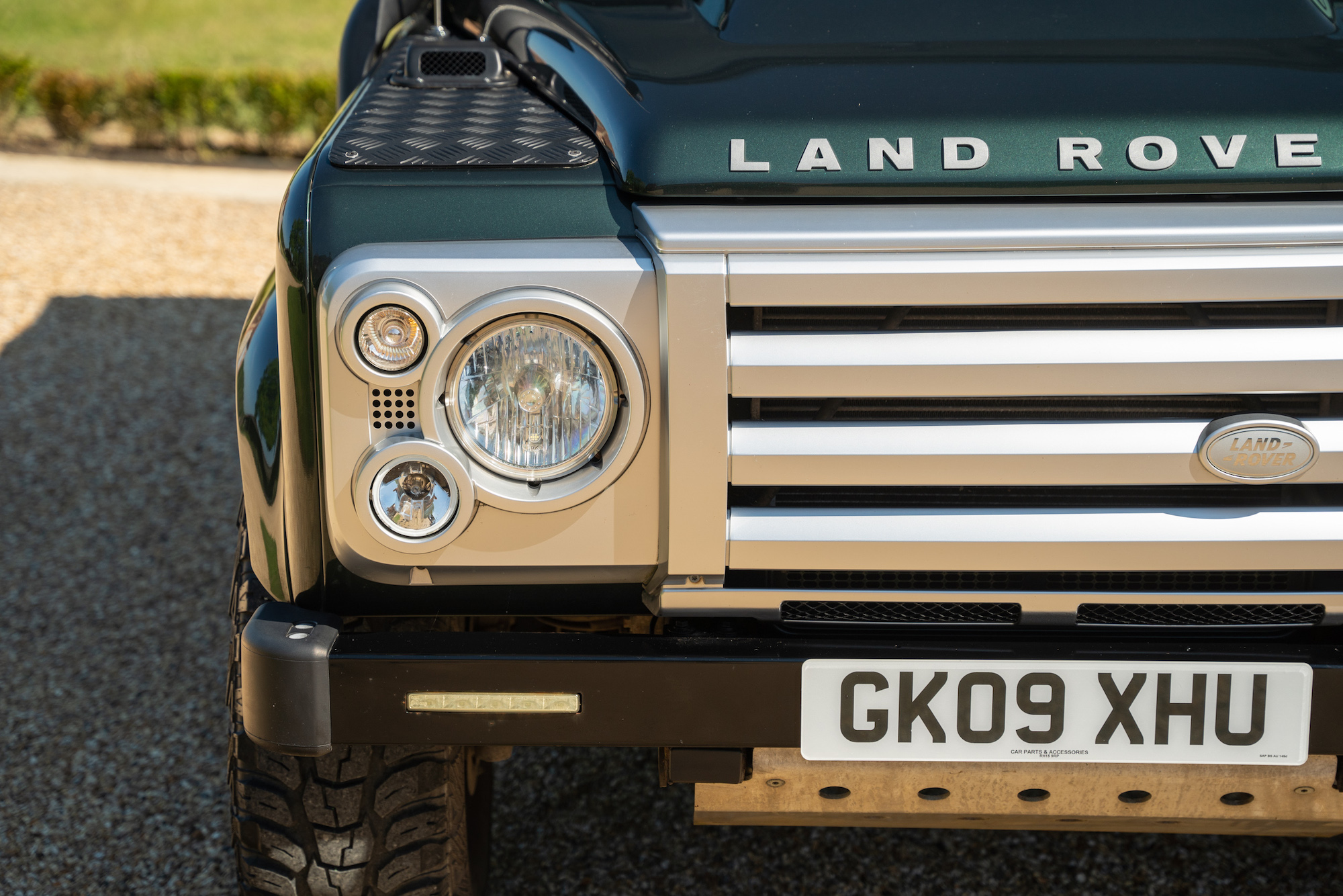 2009 LAND ROVER DEFENDER 90 PICK UP for sale by auction in Lewes, West ...