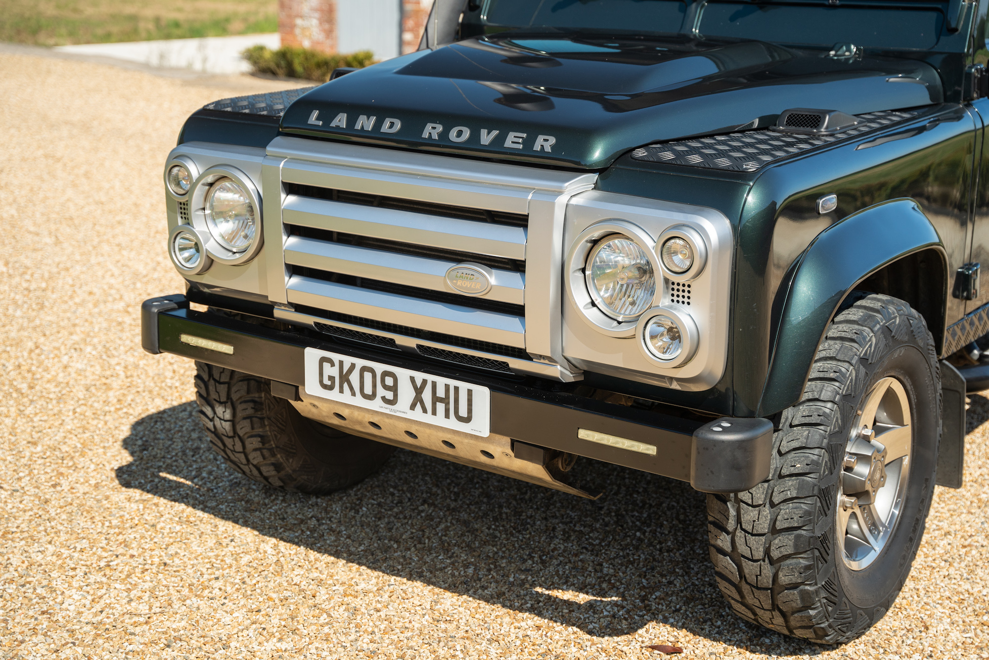 2009 LAND ROVER DEFENDER 90 PICK UP for sale by auction in Lewes, West ...