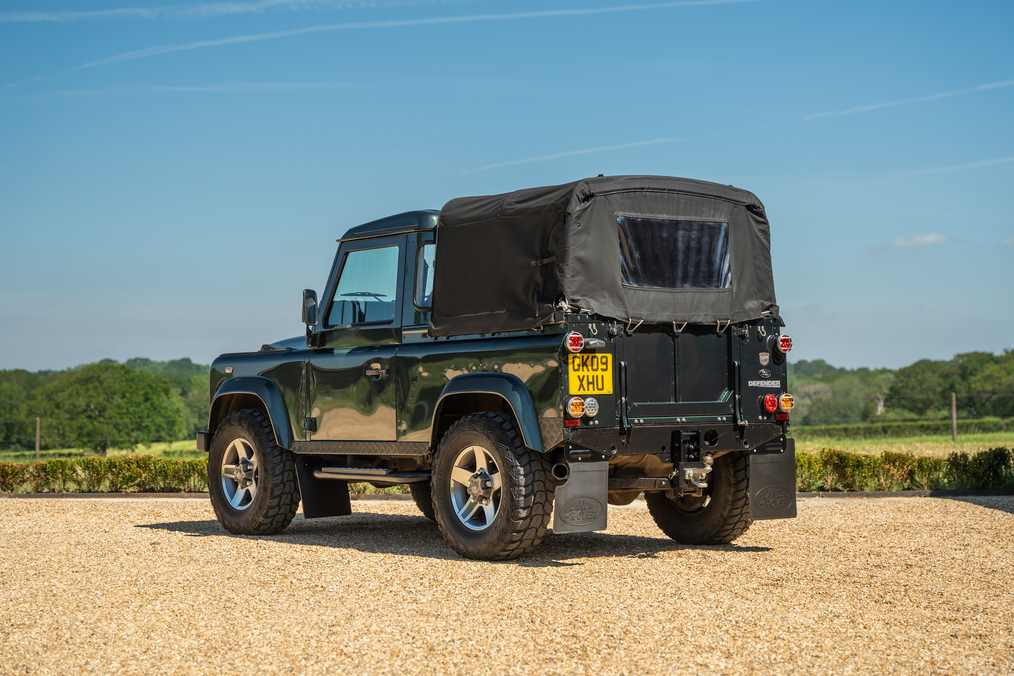2009 LAND ROVER DEFENDER 90 PICK UP for sale by auction in Lewes, West ...