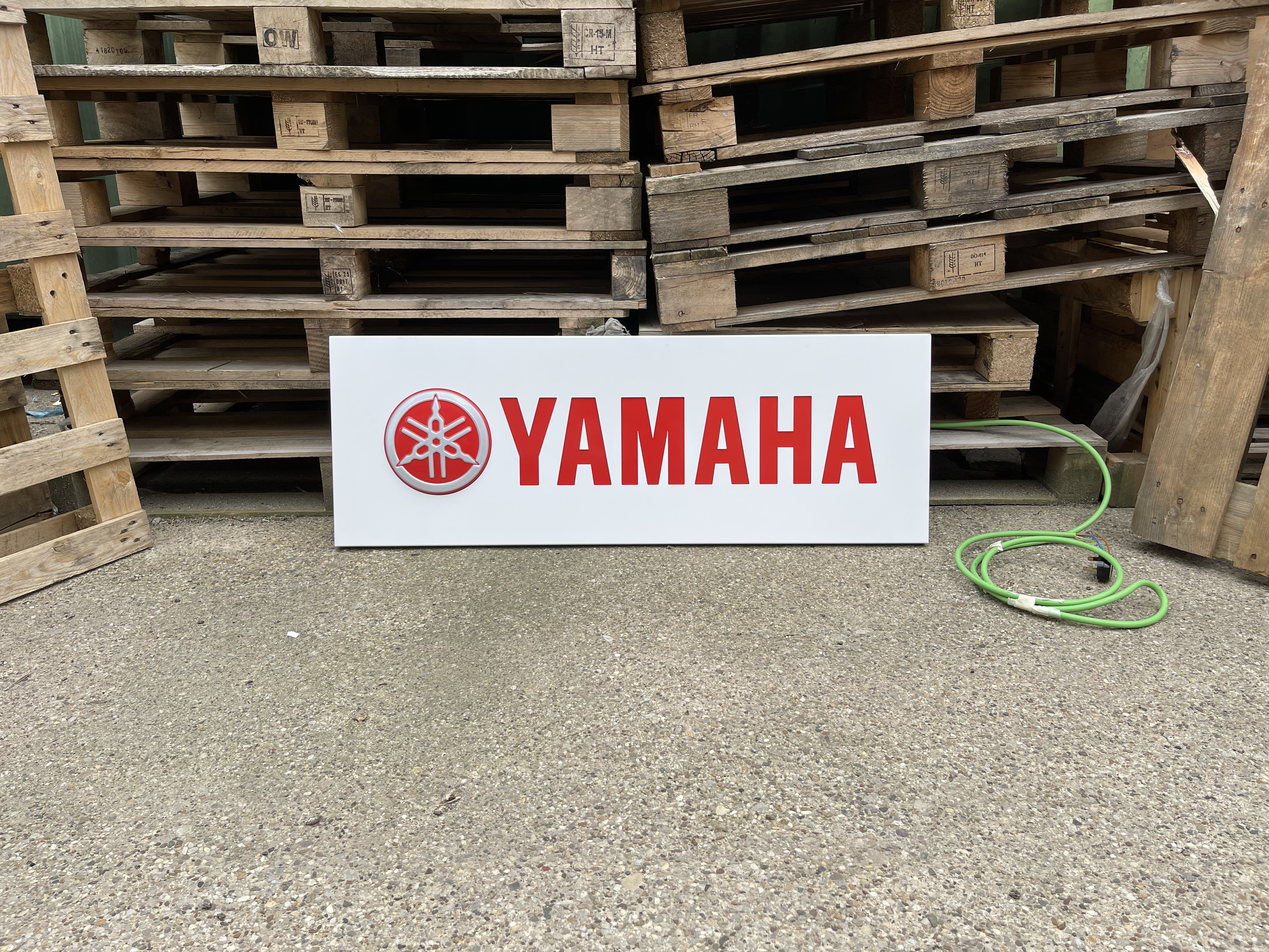 YAMAHA ILLUMINATED DEALERSHIP SIGN for sale by auction in ...