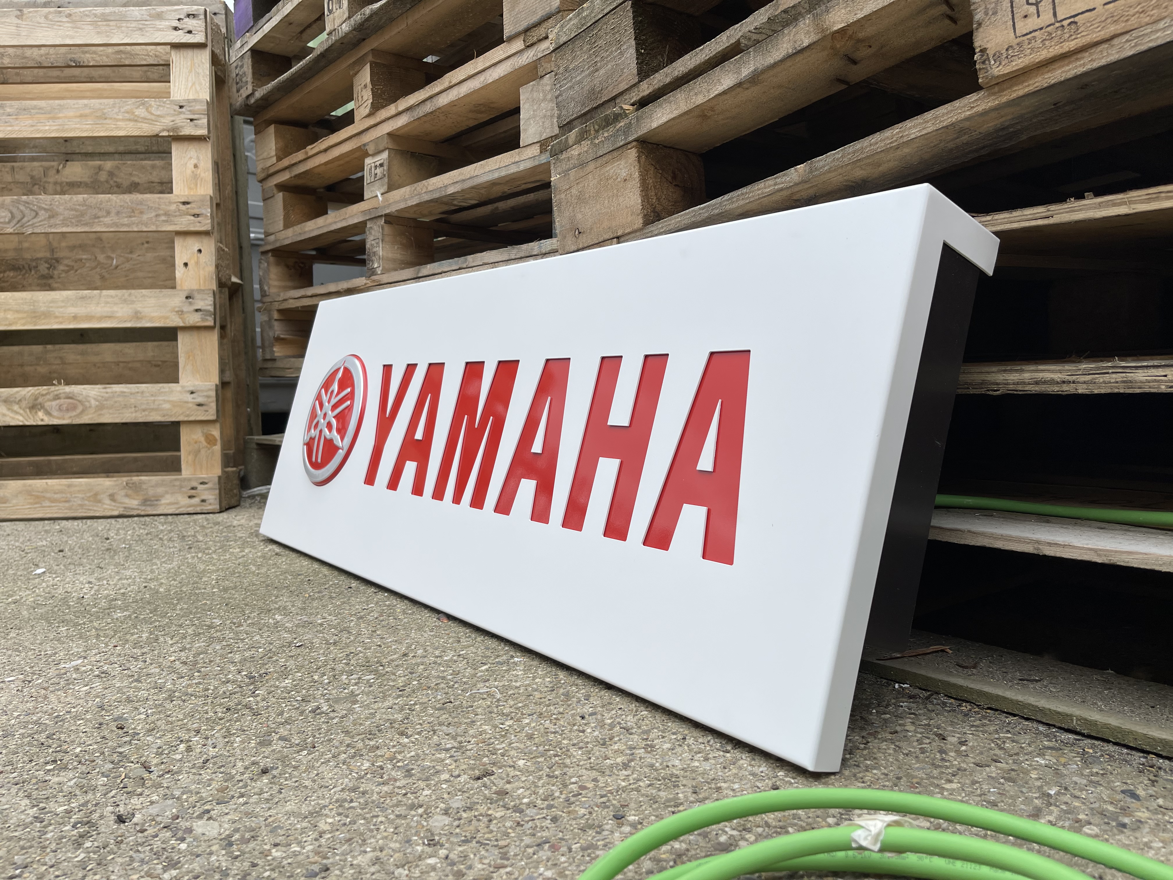 YAMAHA ILLUMINATED DEALERSHIP SIGN for sale by auction in ...