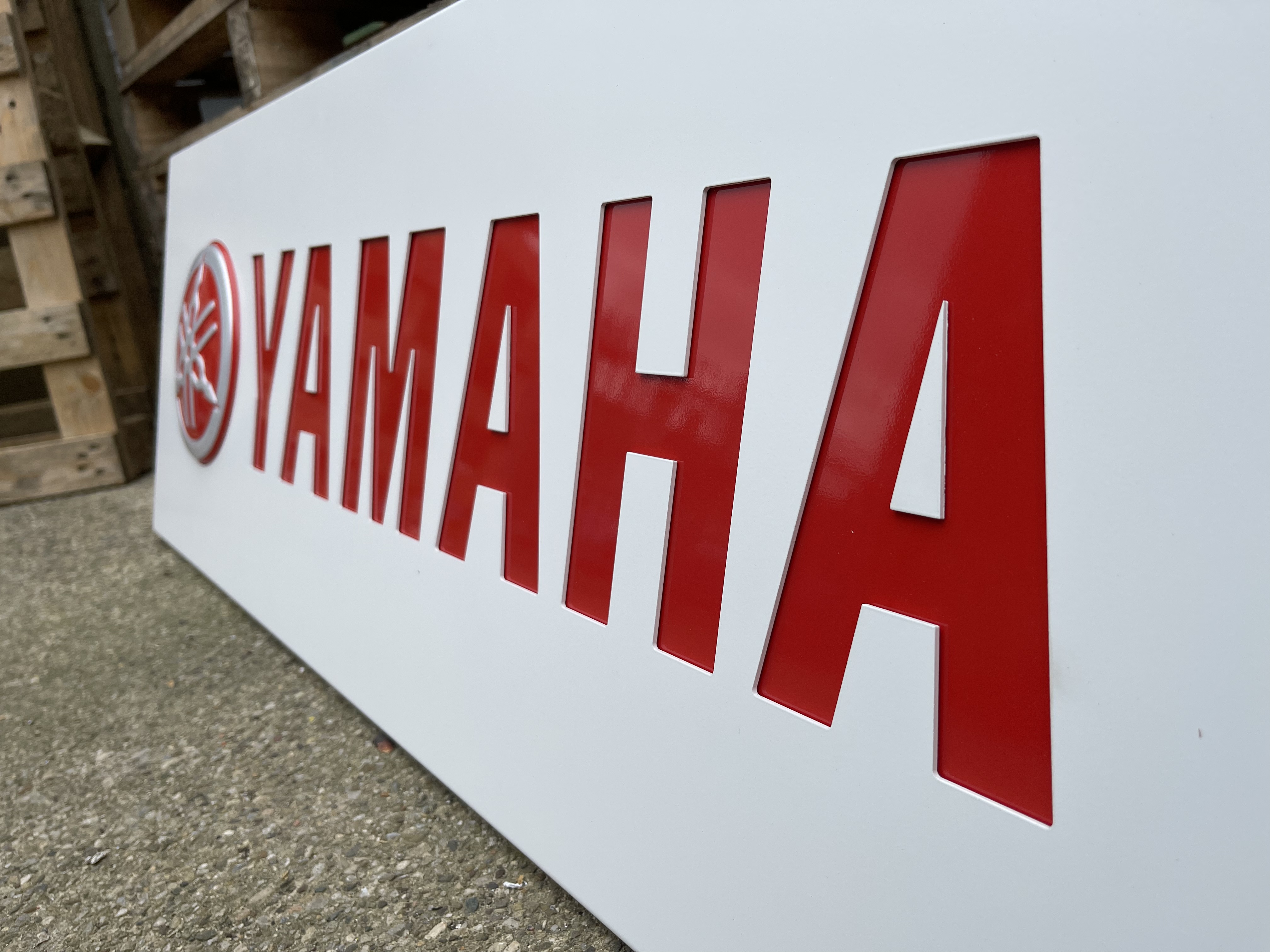 YAMAHA ILLUMINATED DEALERSHIP SIGN for sale by auction in ...