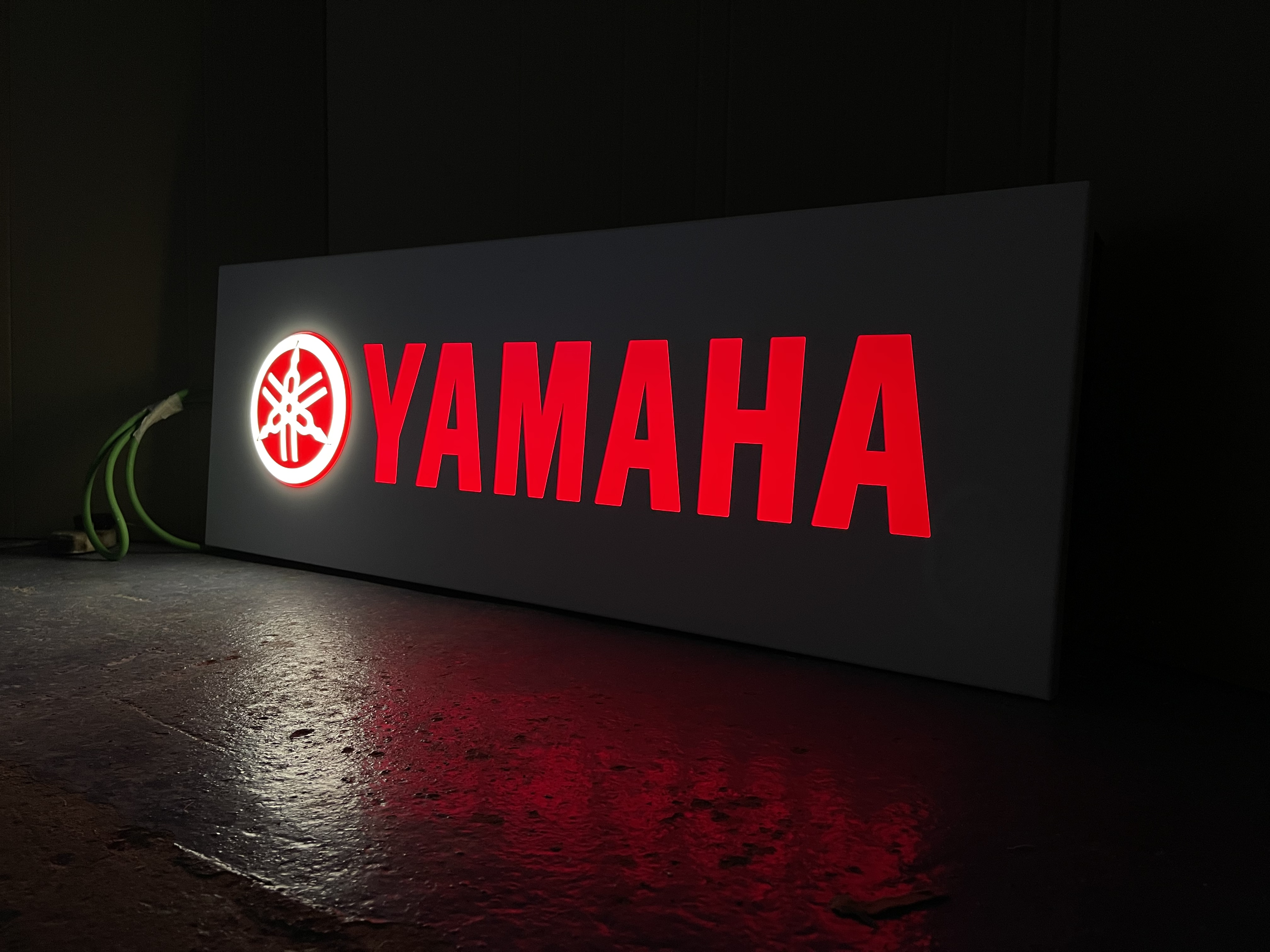 YAMAHA ILLUMINATED DEALERSHIP SIGN for sale by auction in ...