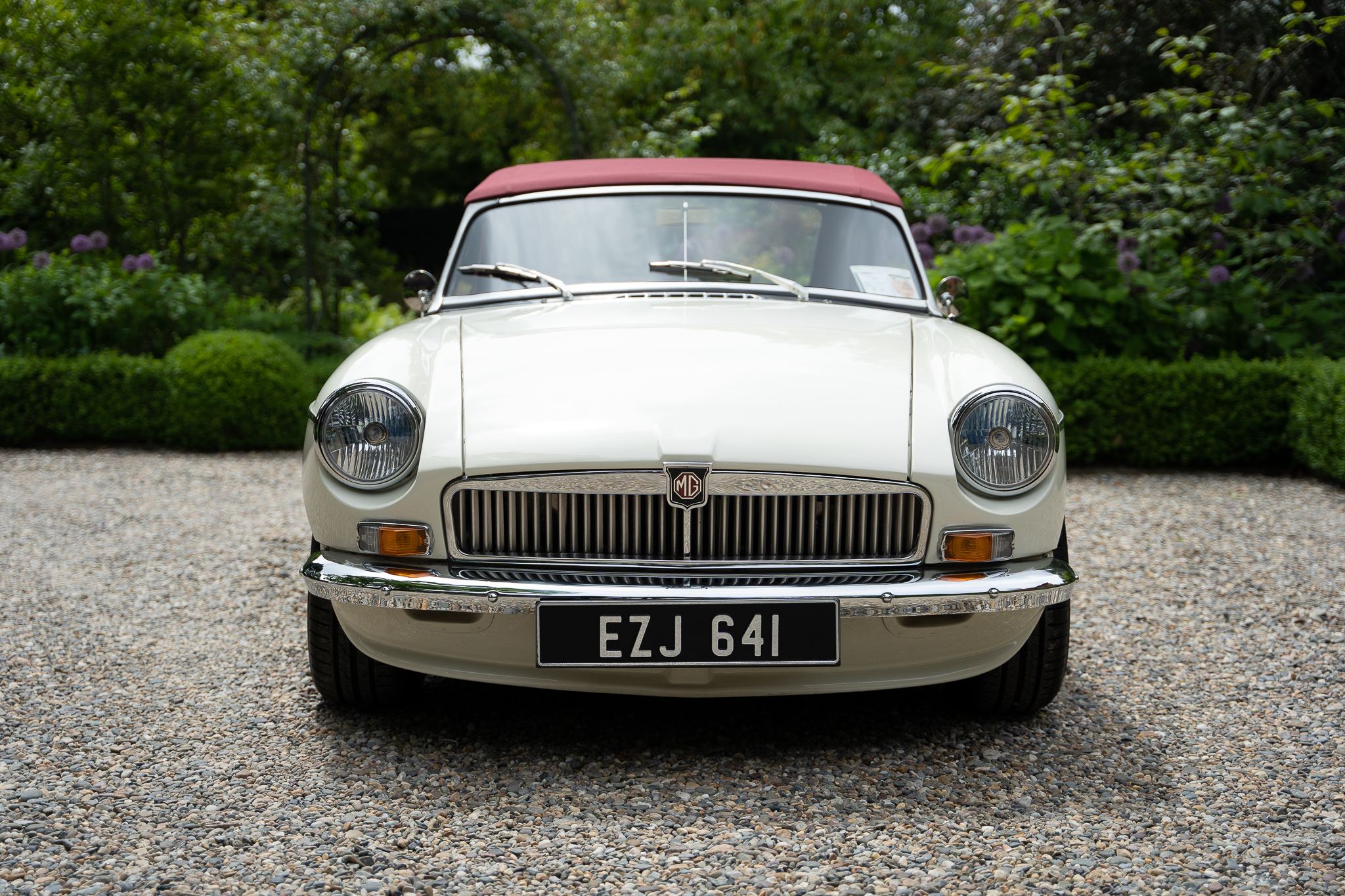 1966 MGB ROADSTER ABINGDON EDITION BY FRONTLINE DEVELOPMENTS for sale by auction in Dublin, Ireland