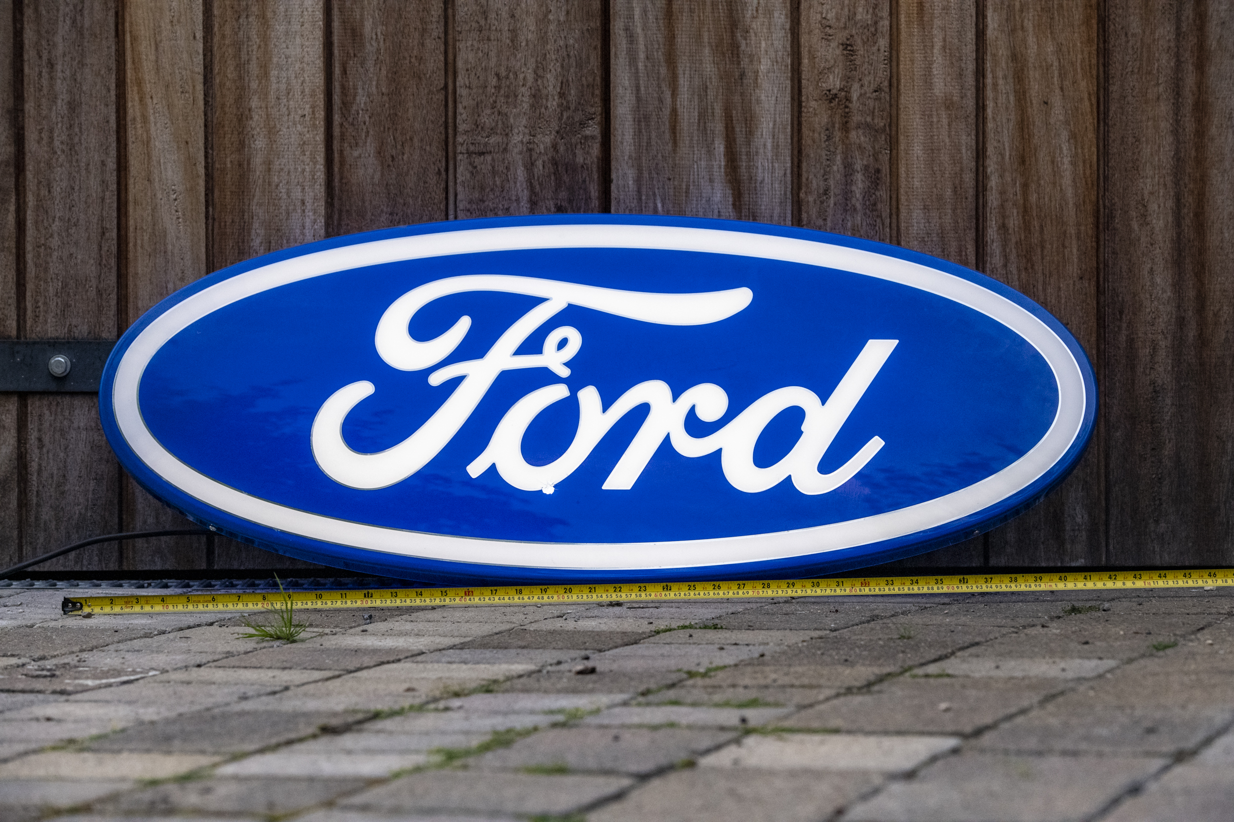 FORD ILLUMINATED SIGN for sale by auction in Corsham, Wiltshire ...