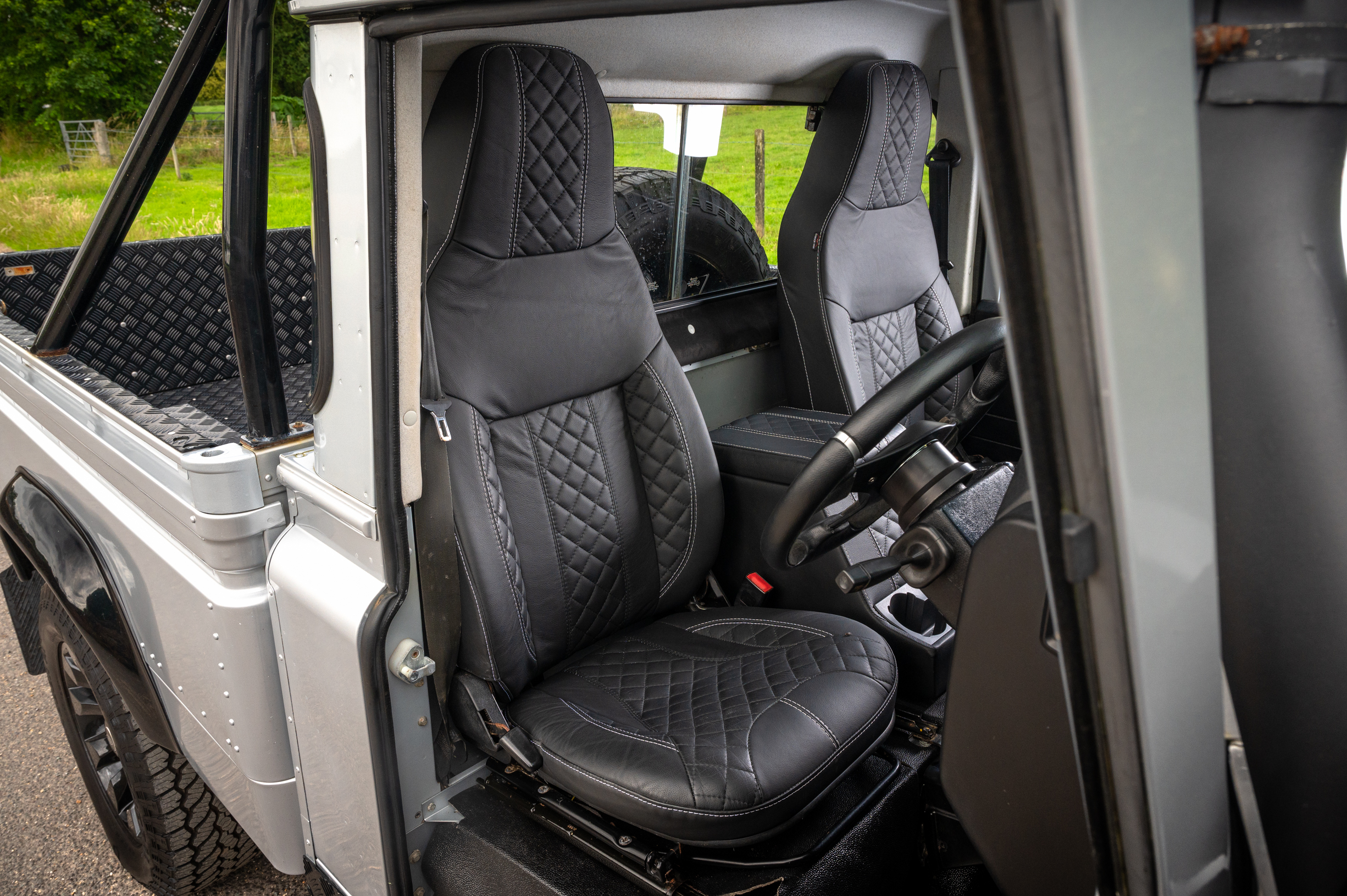 2010 LAND ROVER DEFENDER 110 SINGLE CAB PICK UP for sale by auction in ...