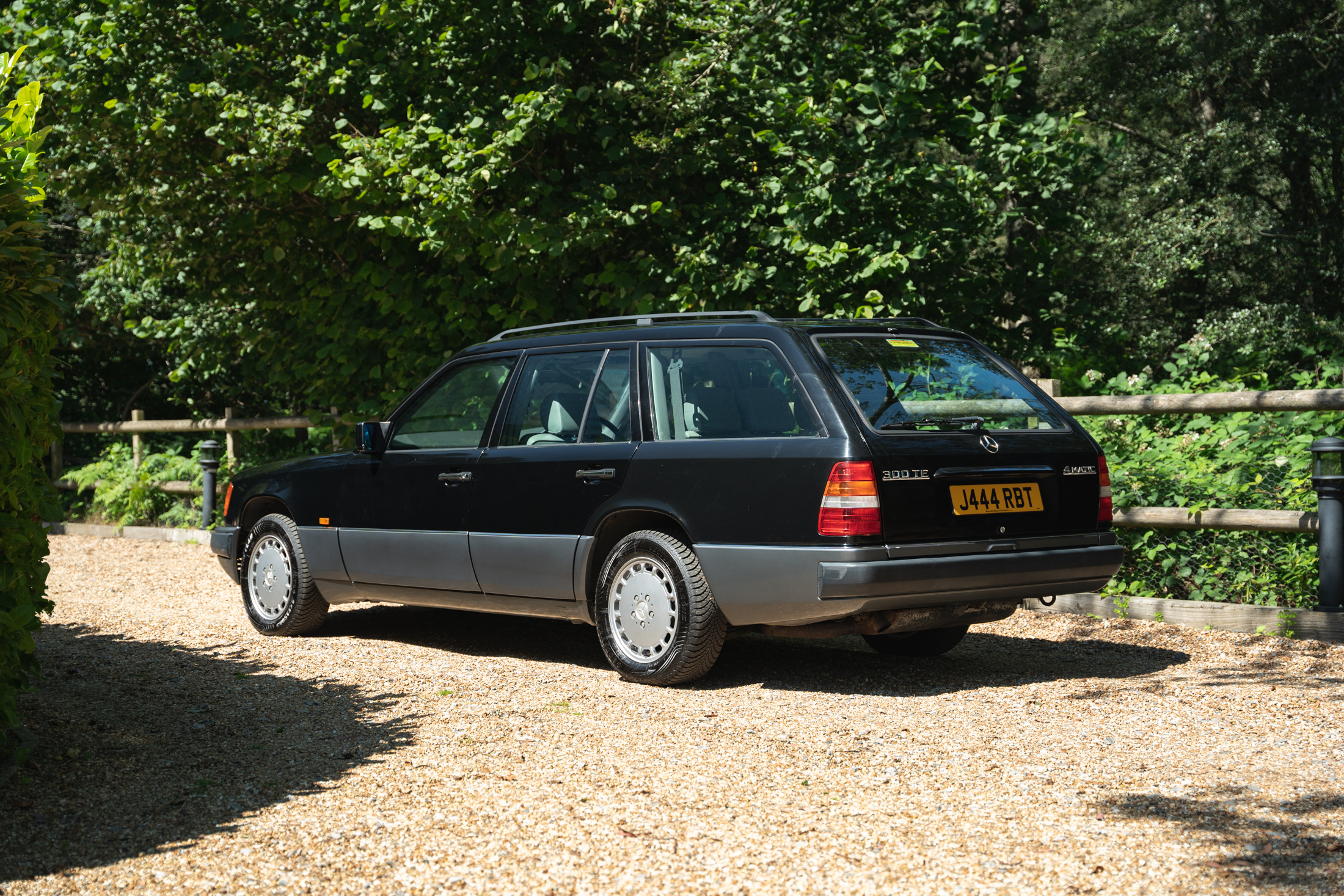 1991 MERCEDES-BENZ (W124) 300TE - 4MATIC for sale by auction in Horsham ...
