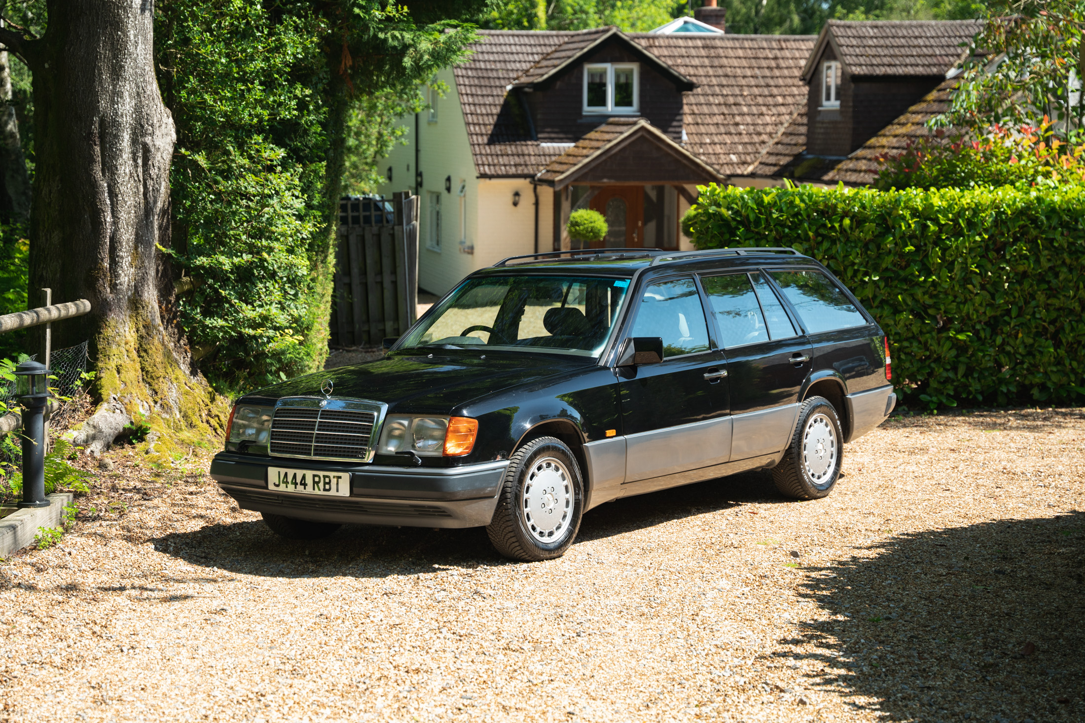 1991 MERCEDES-BENZ (W124) 300TE - 4MATIC for sale by auction in Horsham ...