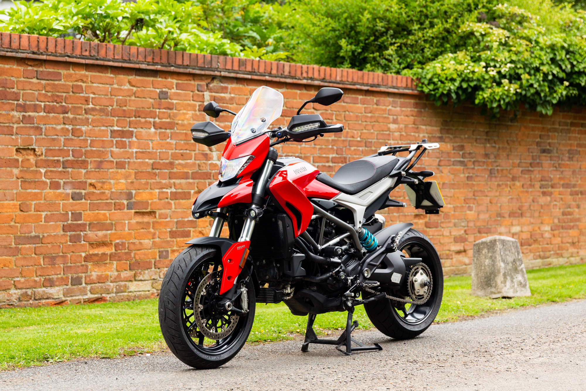 2016 DUCATI HYPERSTRADA 939 for sale by auction in Henley-on-Thames ...