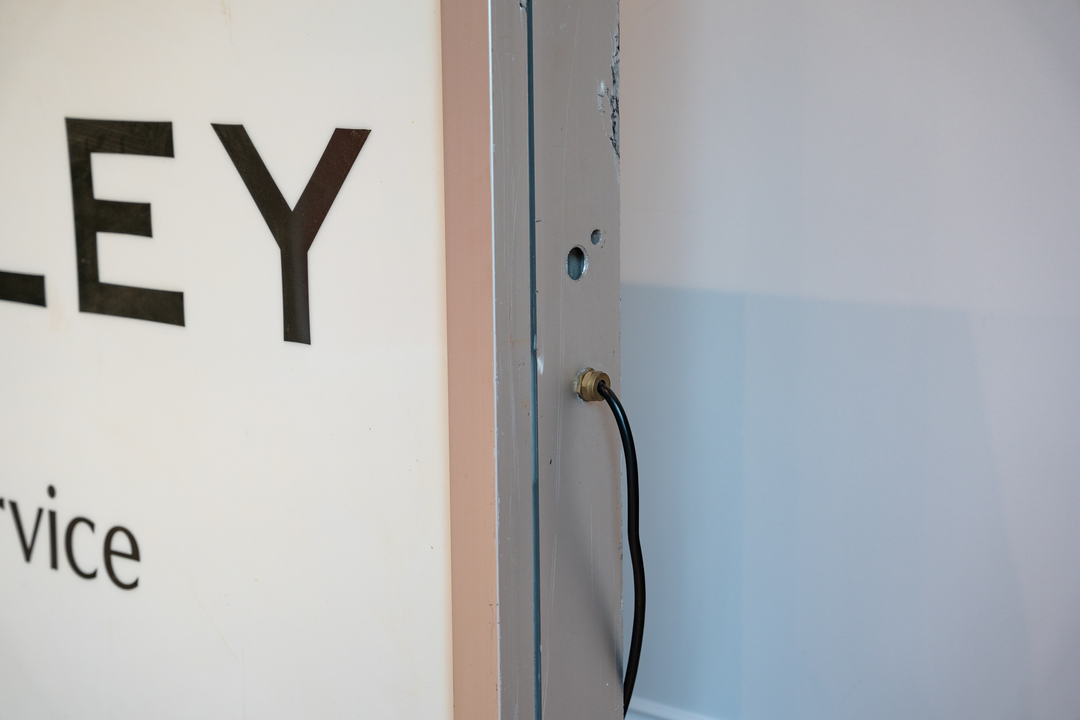 BENTLEY SALES AND SERVICE ILLUMINATED SIGN for sale by auction in ...