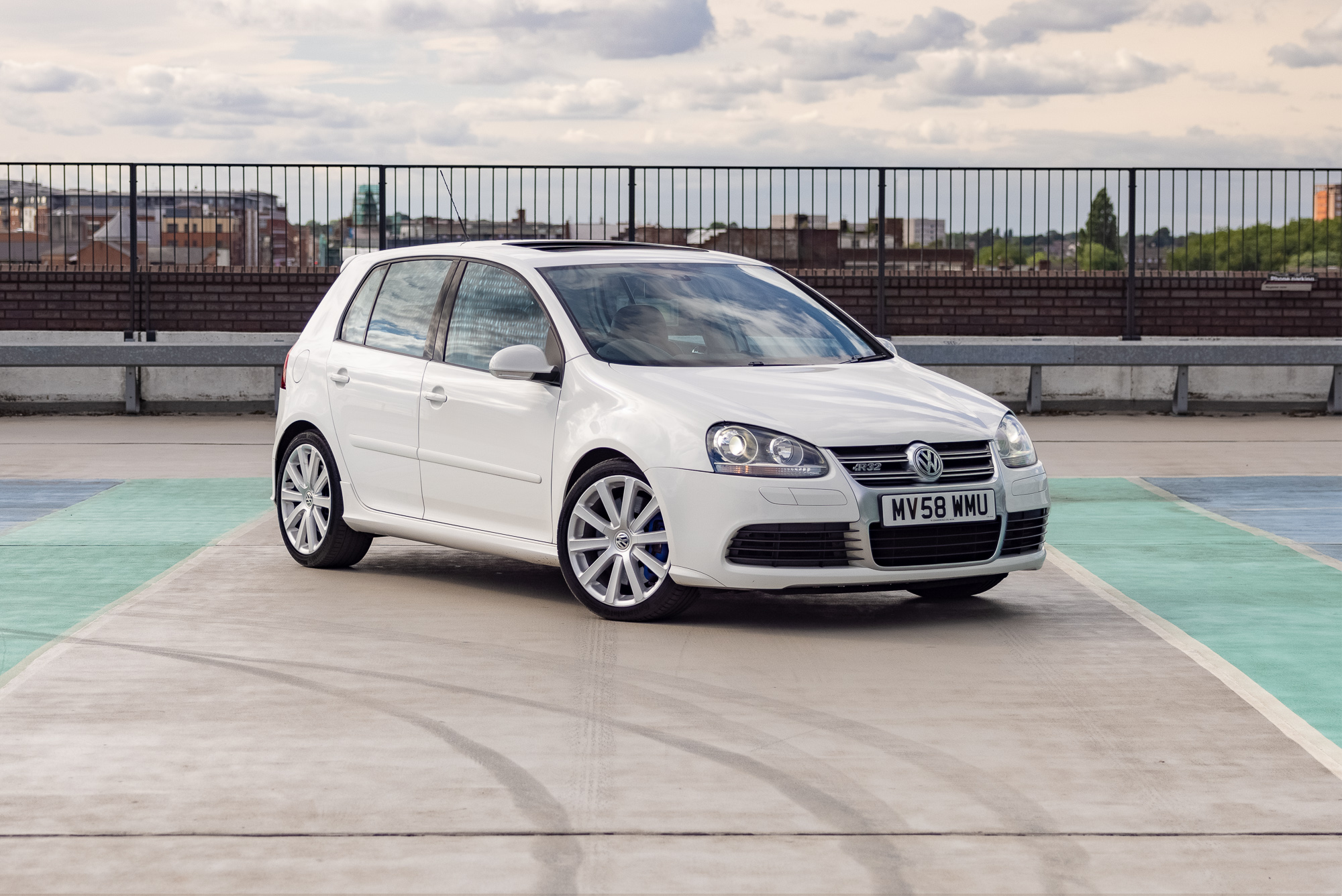 2008 VOLKSWAGEN GOLF (MK5) R32 for sale by auction in Birmingham, West ...