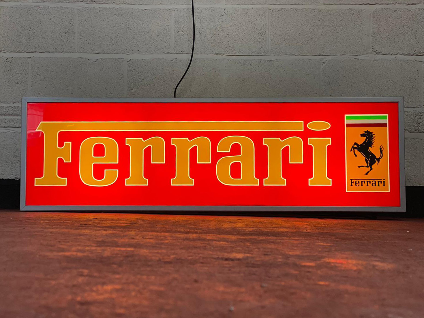 FERRARI ILLUMINATED SIGN for sale by auction in Glastonbury, Somerset ...