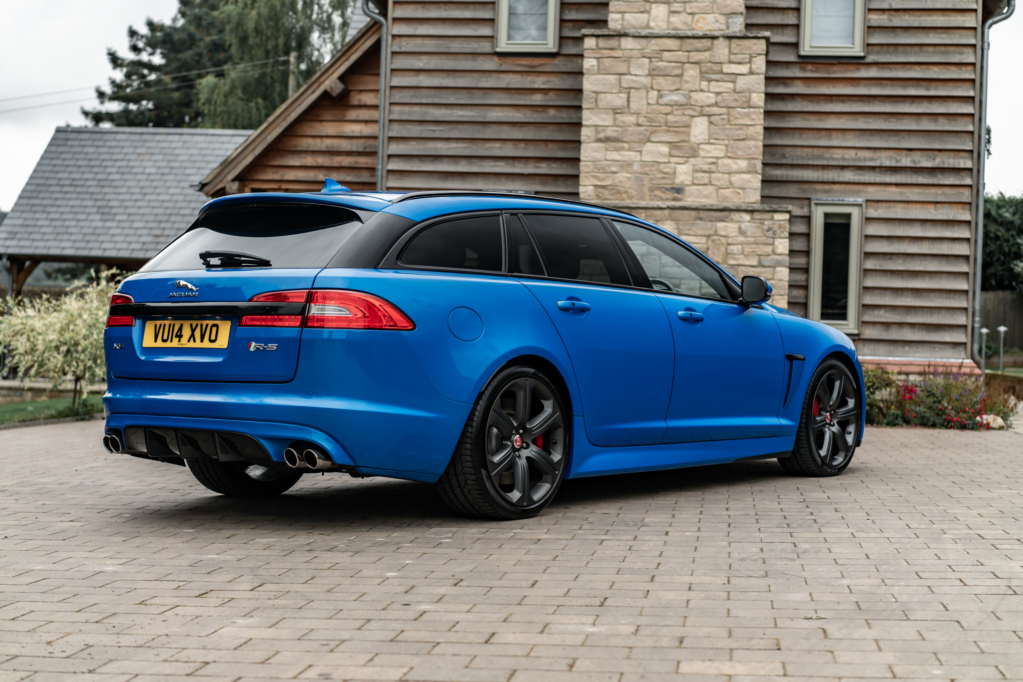 2014 JAGUAR XFR-S SPORTBRAKE for sale by auction in Gloucestershire ...