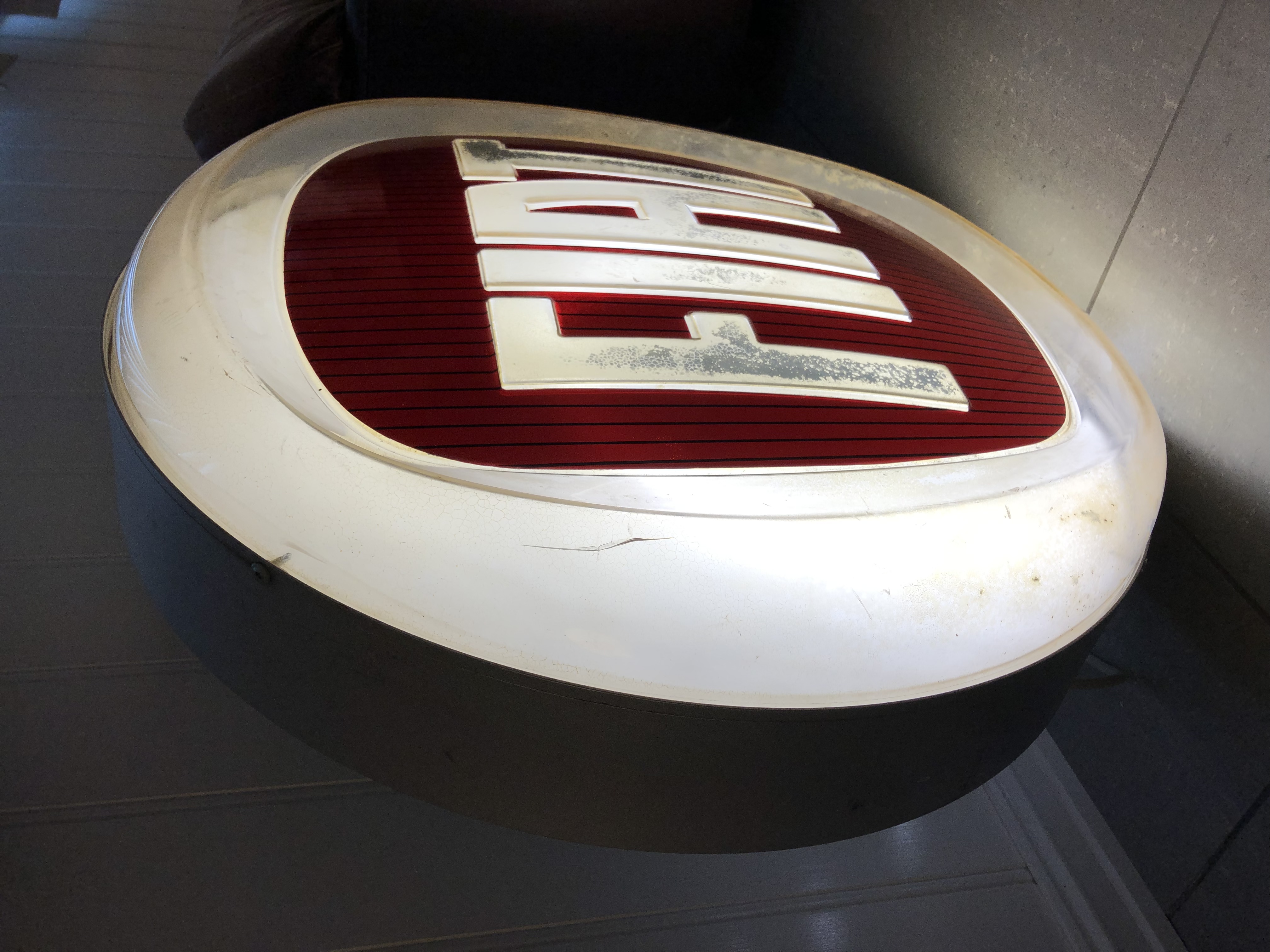 FIAT ILLUMINATED SIGN for sale by auction in Stavanger, Norway