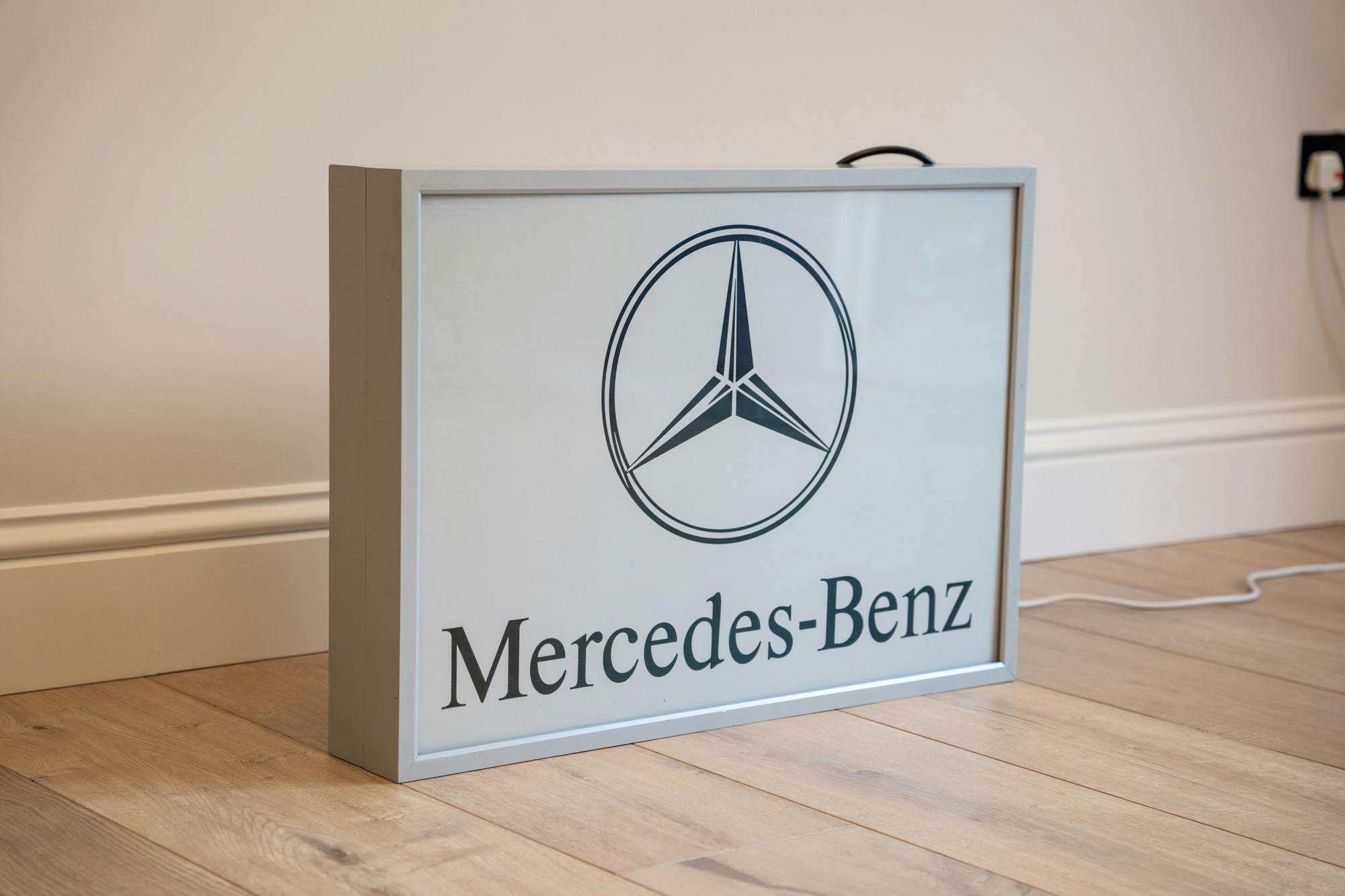 MERCEDES-BENZ ILLUMINATED SIGN for sale by auction in Ditchling, East ...