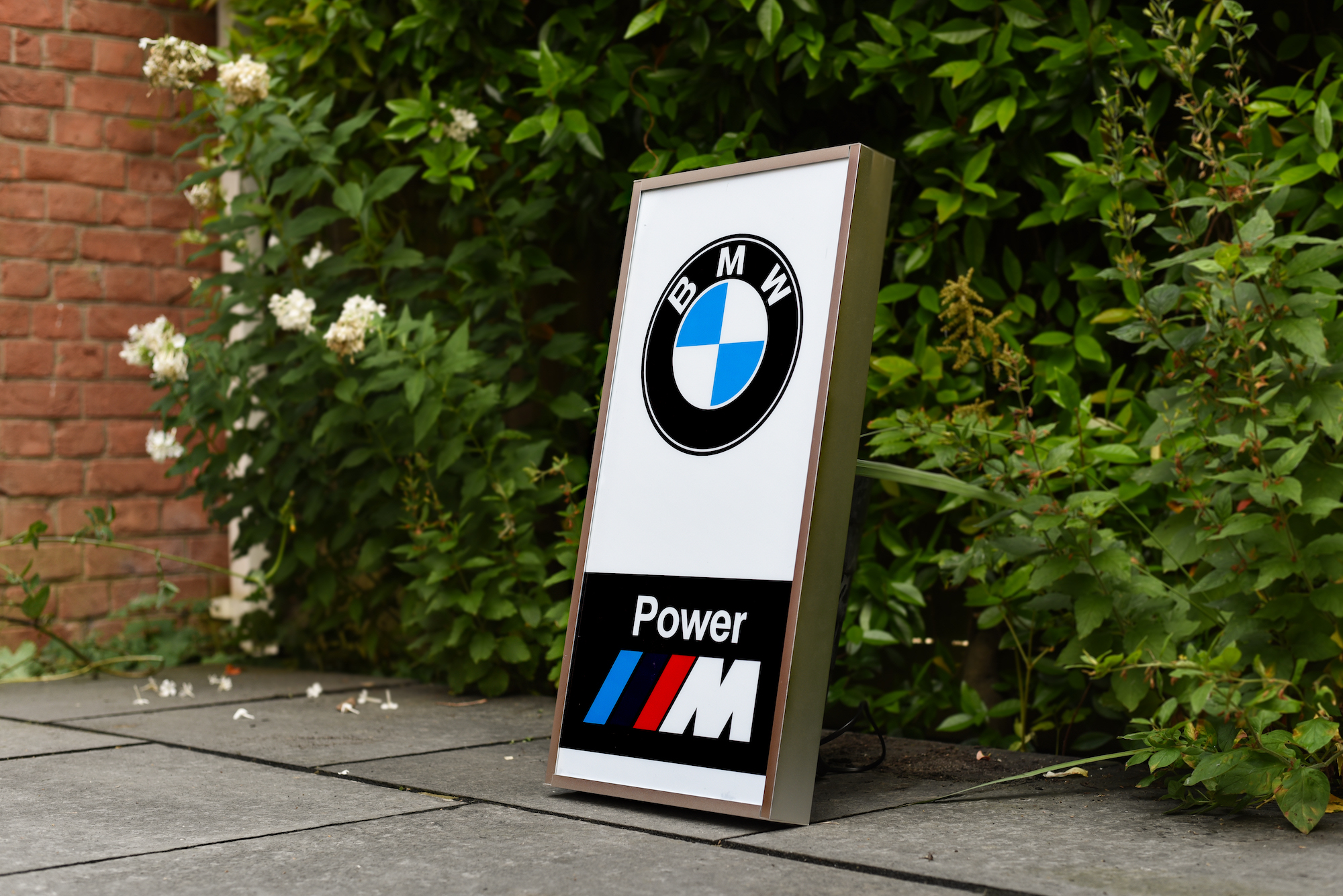 BMW M POWER ILLUMINATED SIGN for sale by auction in Thatcham, Berkshire ...