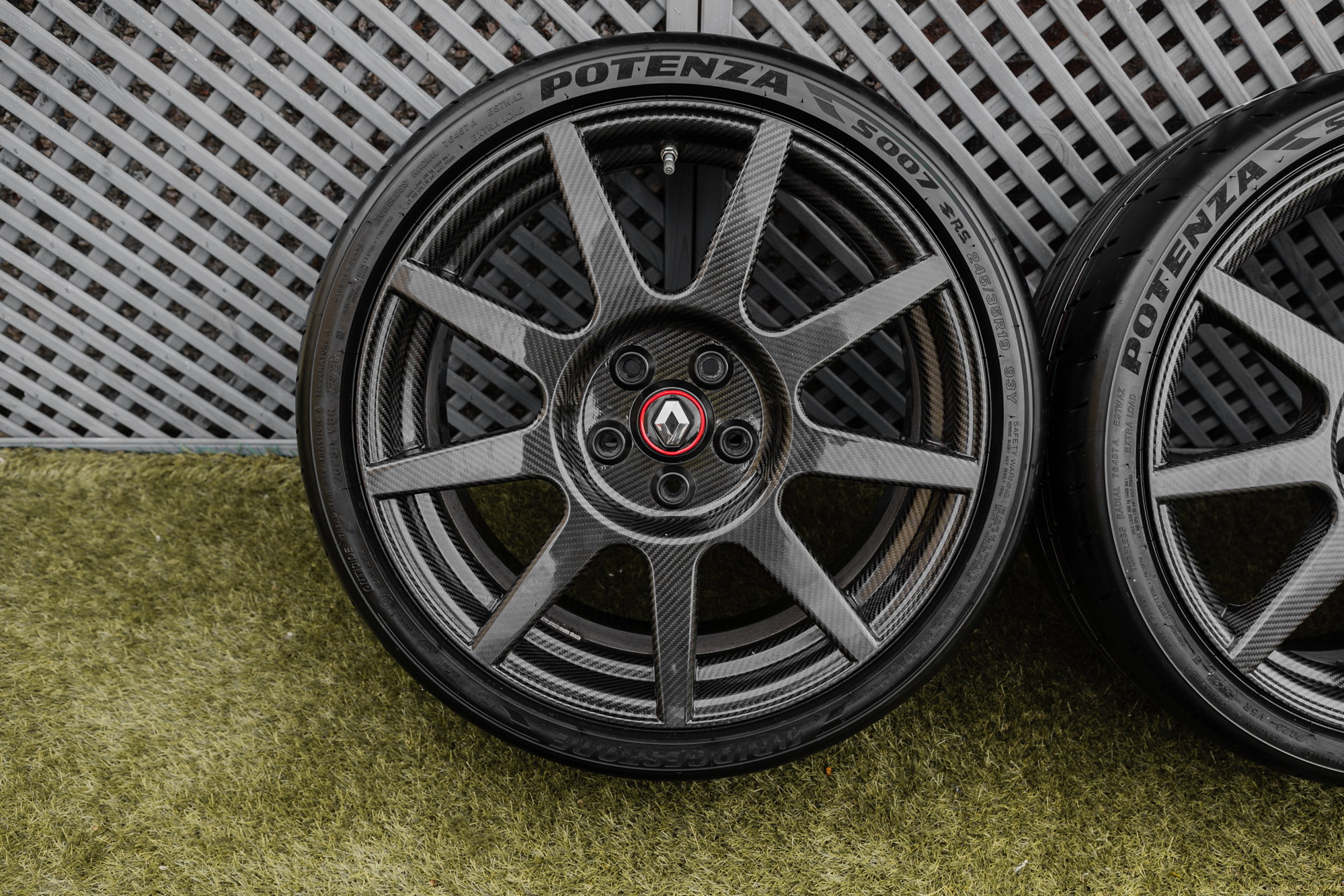 CARBON FIBRE RENAULTSPORT MEGANE TROPHY-R WHEELS for sale by auction in ...