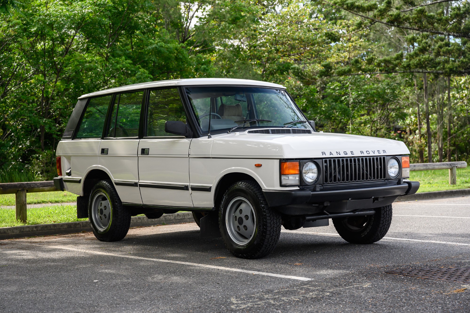 1986 RANGE ROVER CLASSIC 3.5 V8 for sale by auction in Brisbane ...