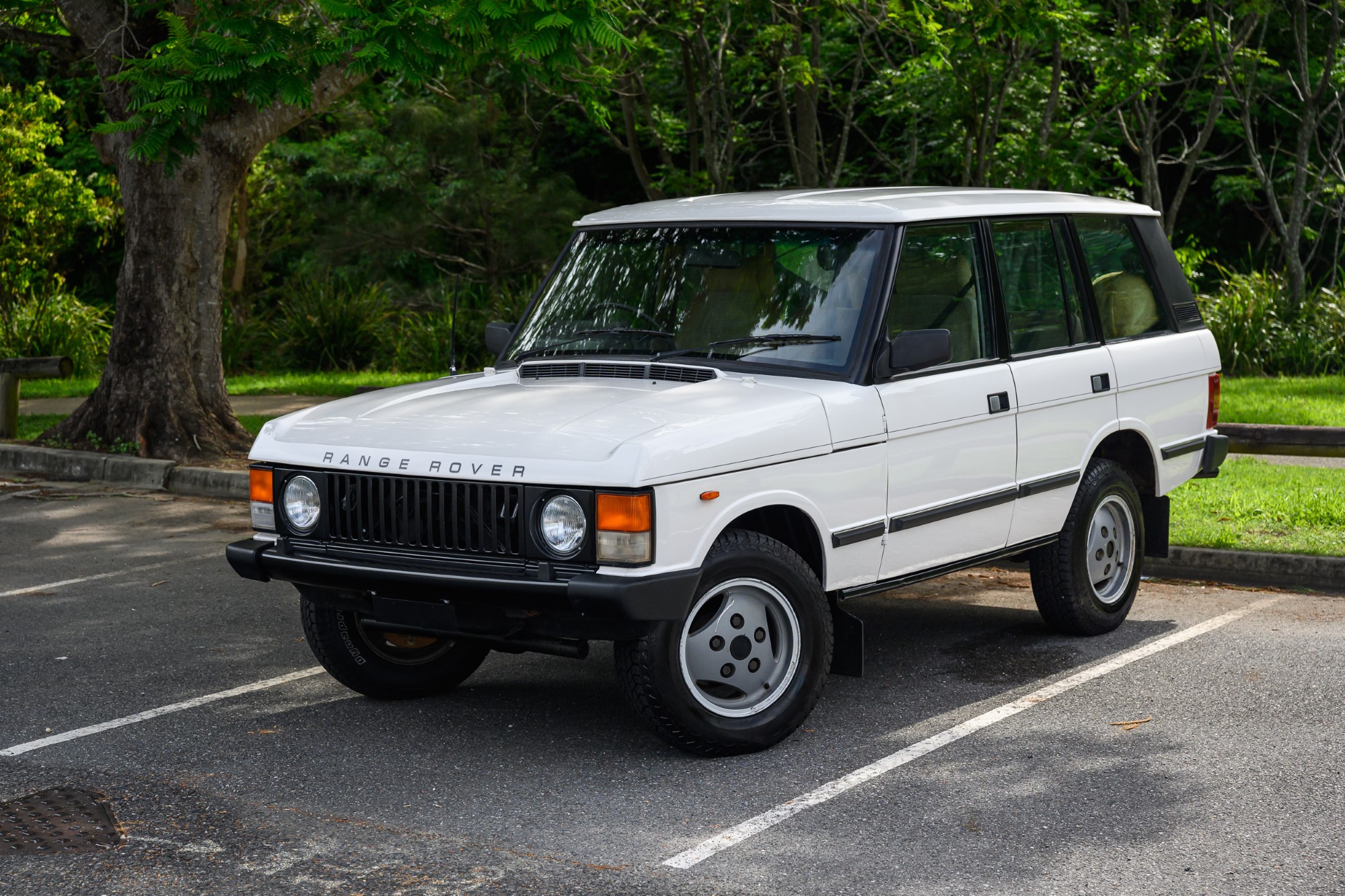 1986 RANGE ROVER CLASSIC 3.5 V8 for sale by auction in Brisbane ...