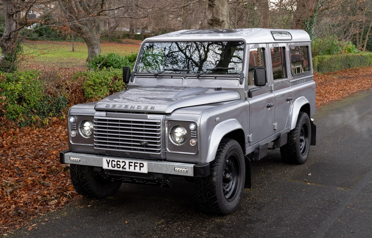 Land Rover Defender 2013 Model