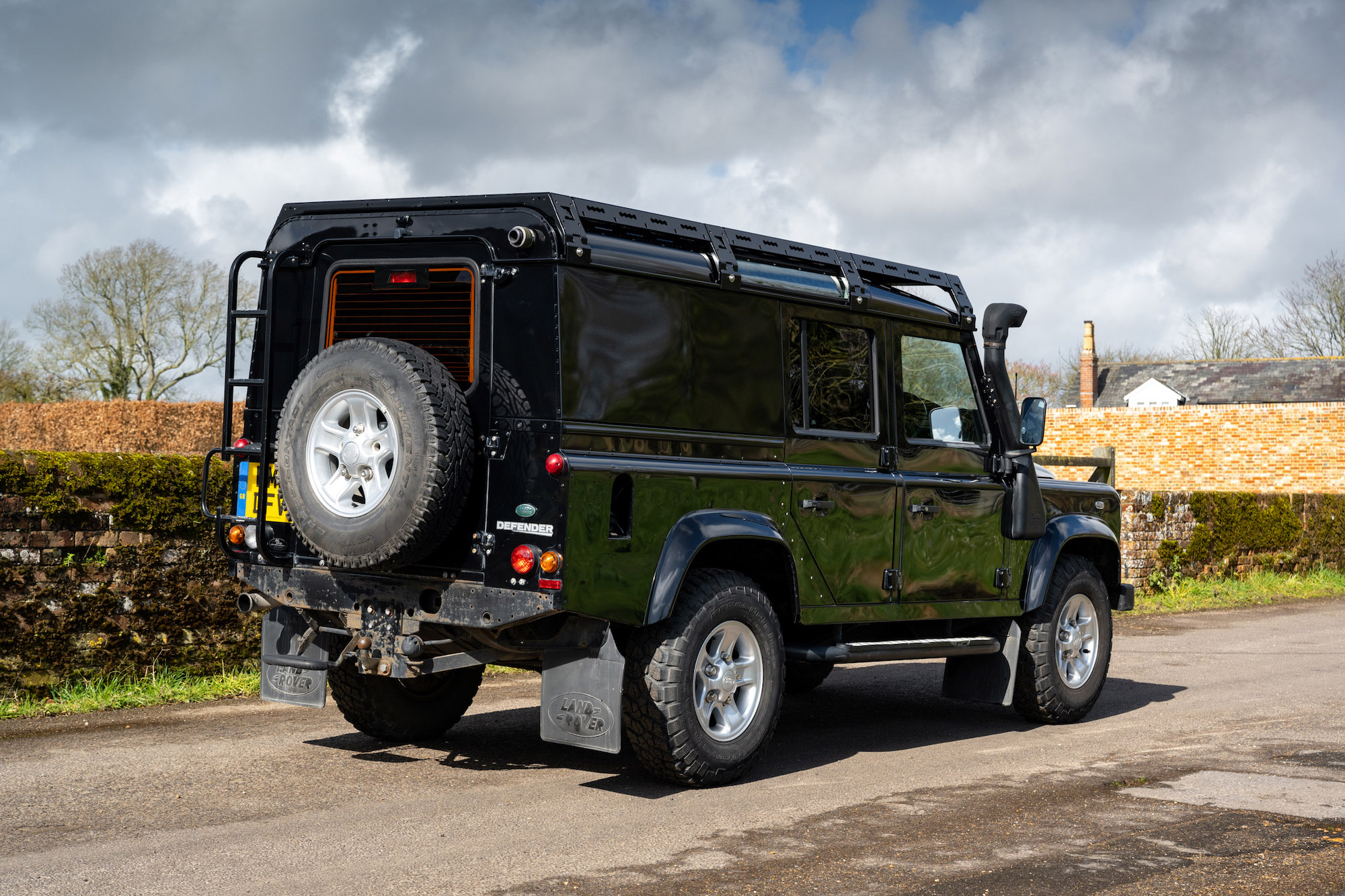 2011 LAND ROVER DEFENDER 110 XS UTILITY for sale by auction in Corfe ...