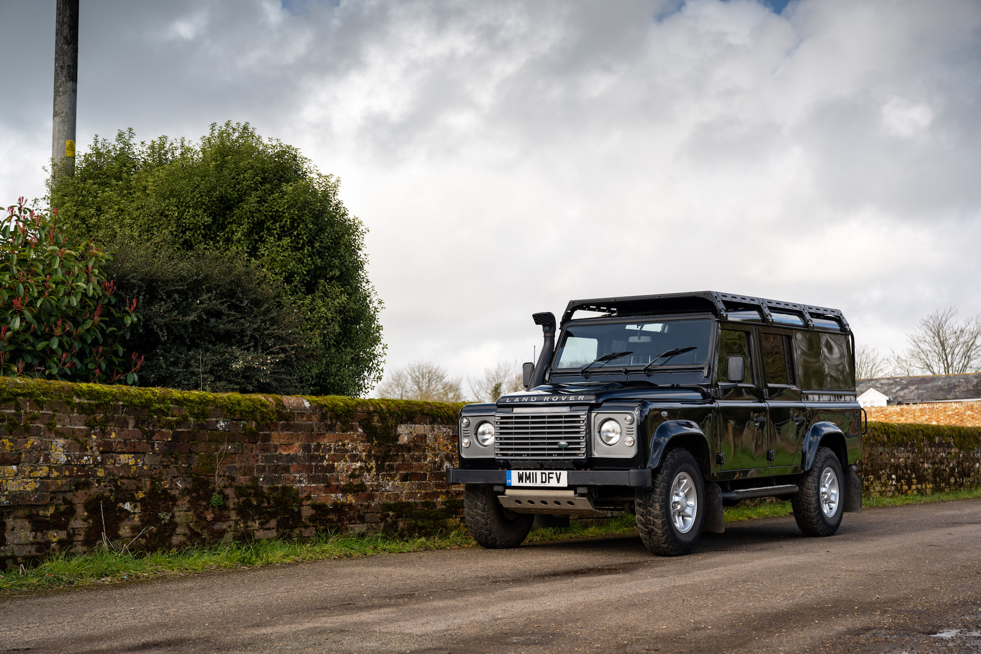 2011 LAND ROVER DEFENDER 110 XS UTILITY for sale by auction in Corfe ...