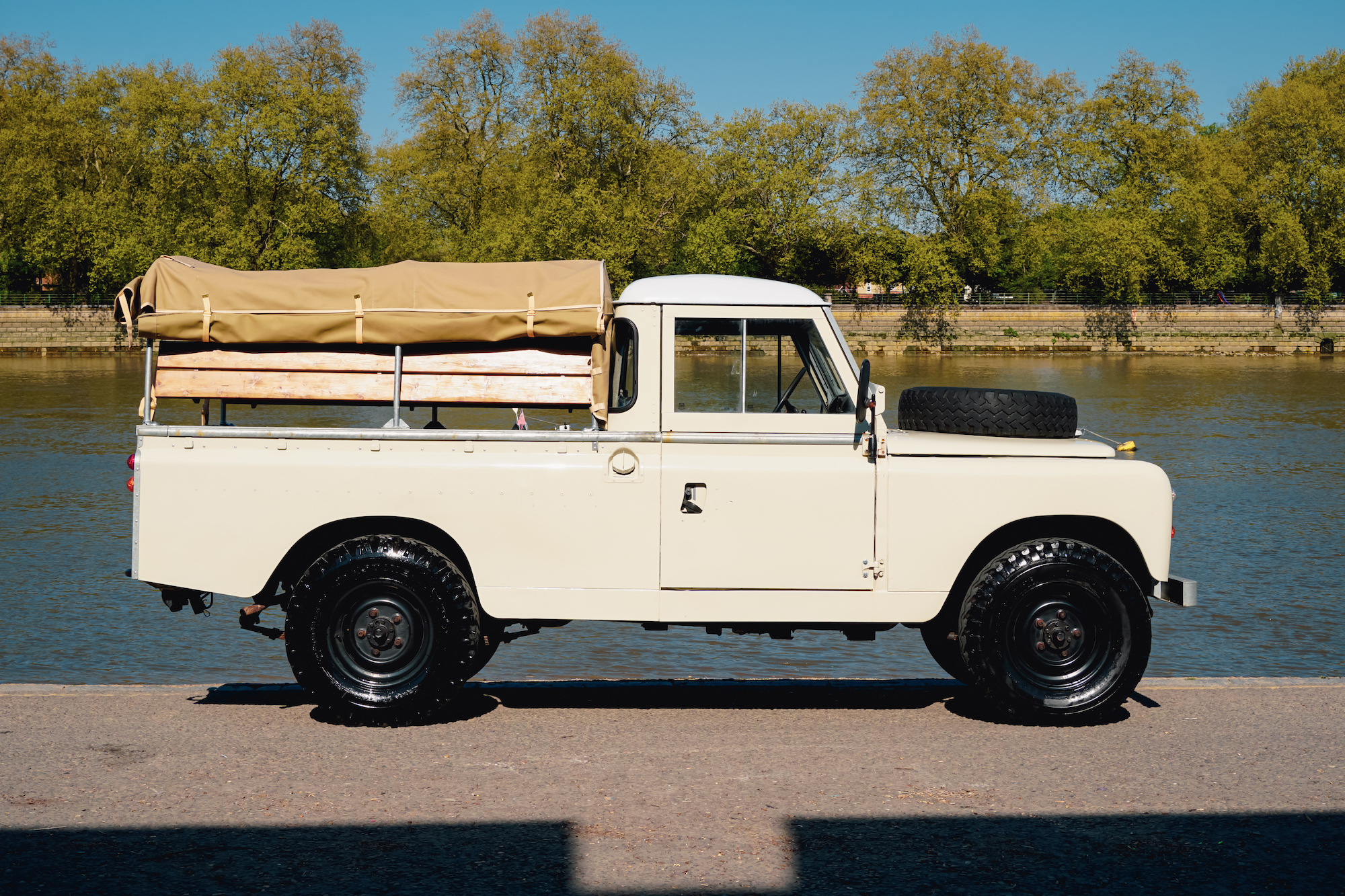 1972 Land Rover Series Pickup